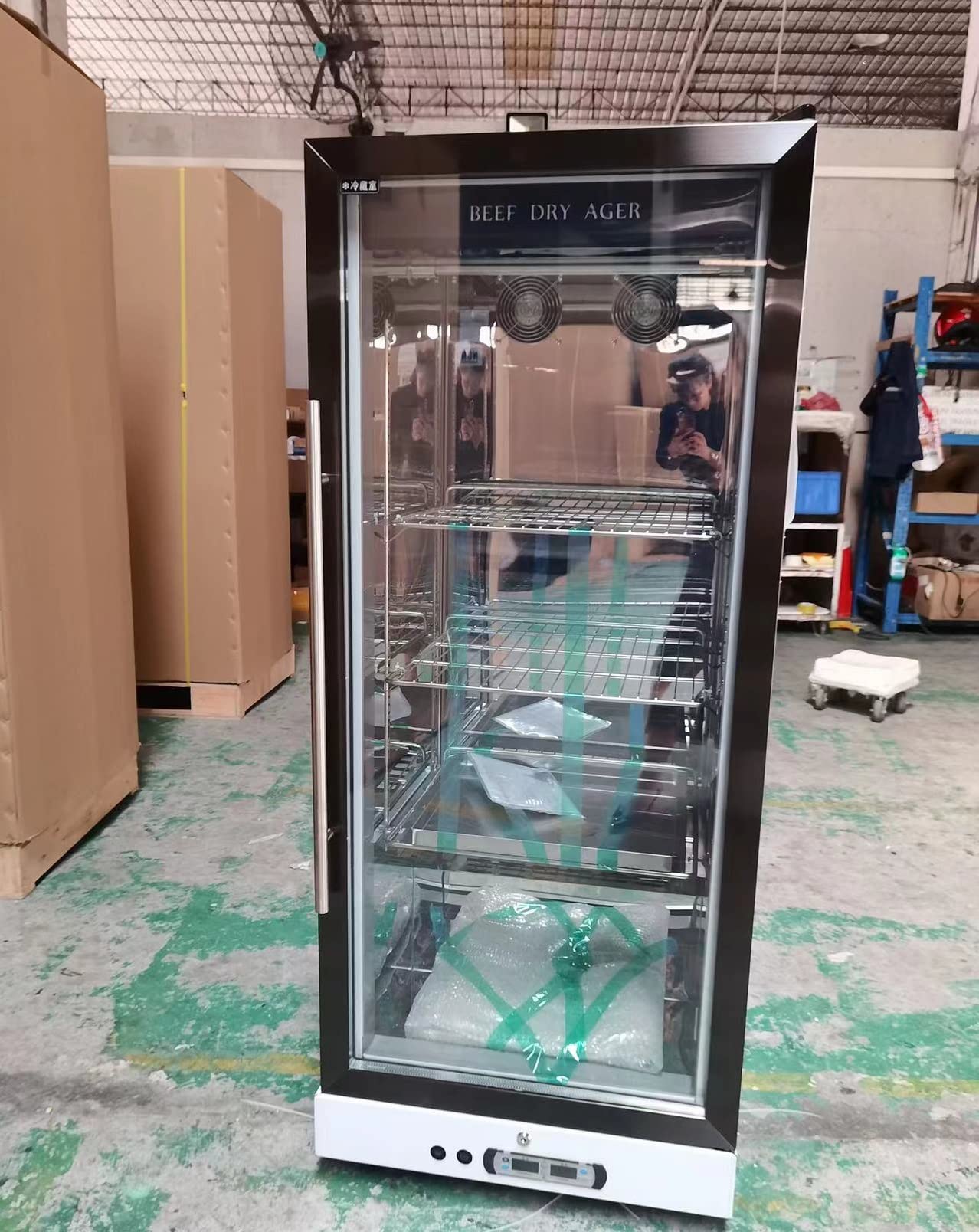 Kolice Commercial Aging Beef Showcase Freezer, Steak Aging Machine, Beef Display Showcase Freezer-268L,4 Tiers,Temperature: -5℃~ to 10℃ (23℉ to 50℉) for Hotel,Restaurant,Shopping Malls