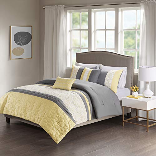 510 DESIGN Cozy Comforter Set - Geometric Honeycomb Design, All Season Down Alternative Casual Bedding with Matching Shams, Decorative Pillows, Full/Queen (90"x90"), Yellow/Grey 5 Piece