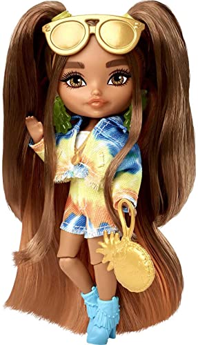 Barbie Extra Minis Doll #5 (5.5 in) Wearing Tie-Dye Jacket & Shorts, with Doll Stand & Accessories Including Sunglasses and Purse, Gift for Kids 3 Years Old & Up