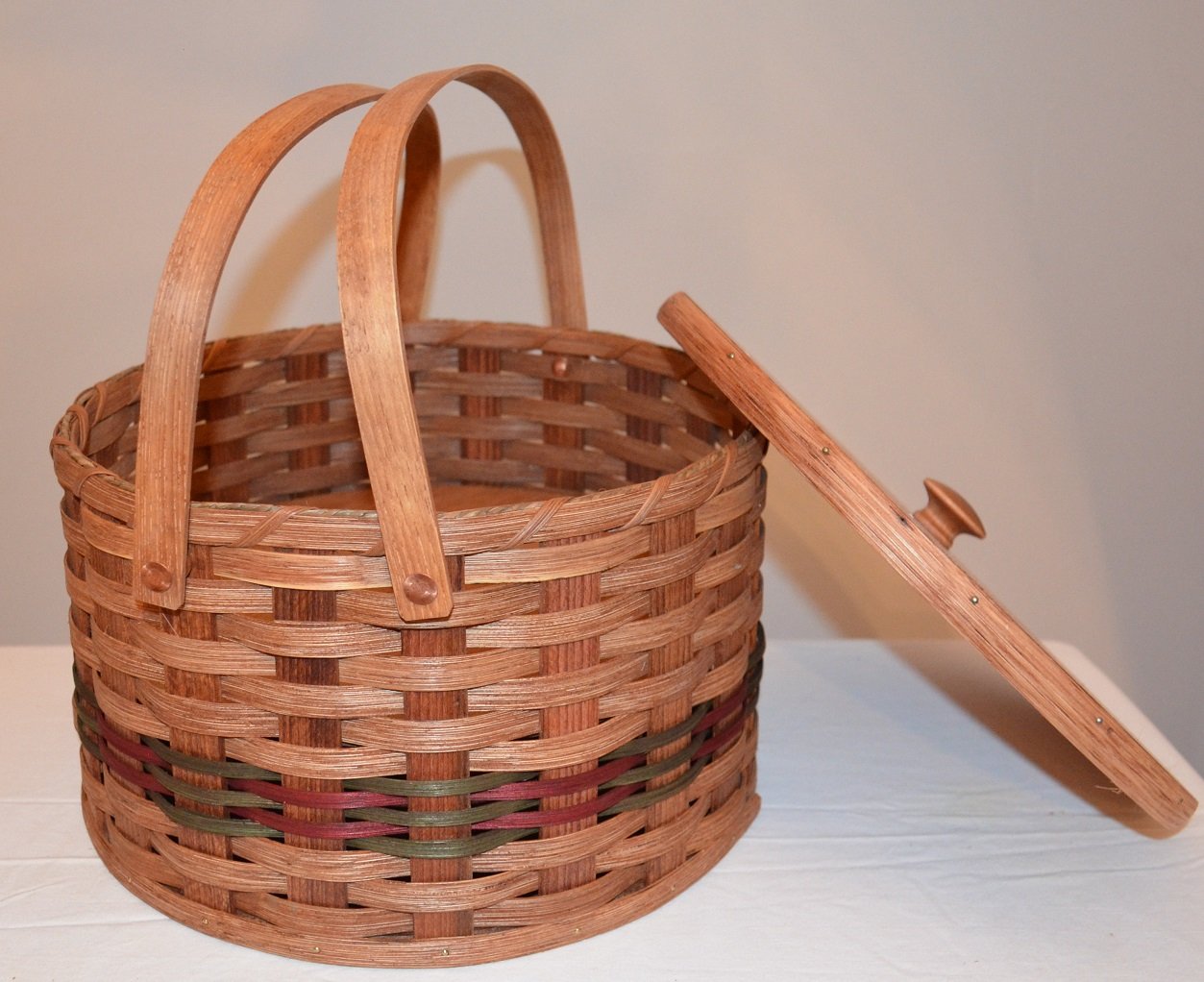 Amish Handcrafted Round Double Pie Basket with Two Swivel Handles, Divider Tray and Lid - Authentic and Collectible Basket Handmade in USA - Natural Basket Colors Which May Vary