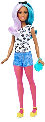 Barbie Fashionista Petite Doll with 2 Additional Outfits