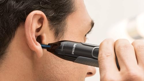 Nose Hair Trimmer, Series 3000 Nose, Ear and Eyebrow Trimmer Showerproof with Protective Guard System, Battery-Operated, No pulling Guaranteed - NT3650/16