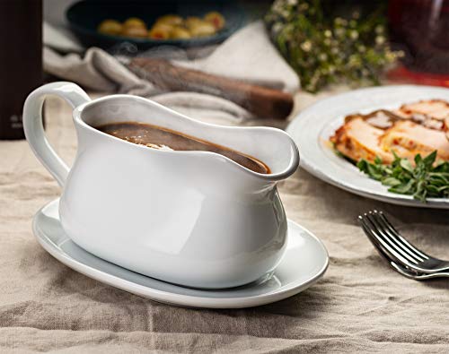 Kook Gravy Boat & Saucer, Ceramic Serving Dish, Dispenser with Tray for Sauces, Dressings and Creamer, Large Handle, Microwave and Dishwasher Safe, 17 oz, White
