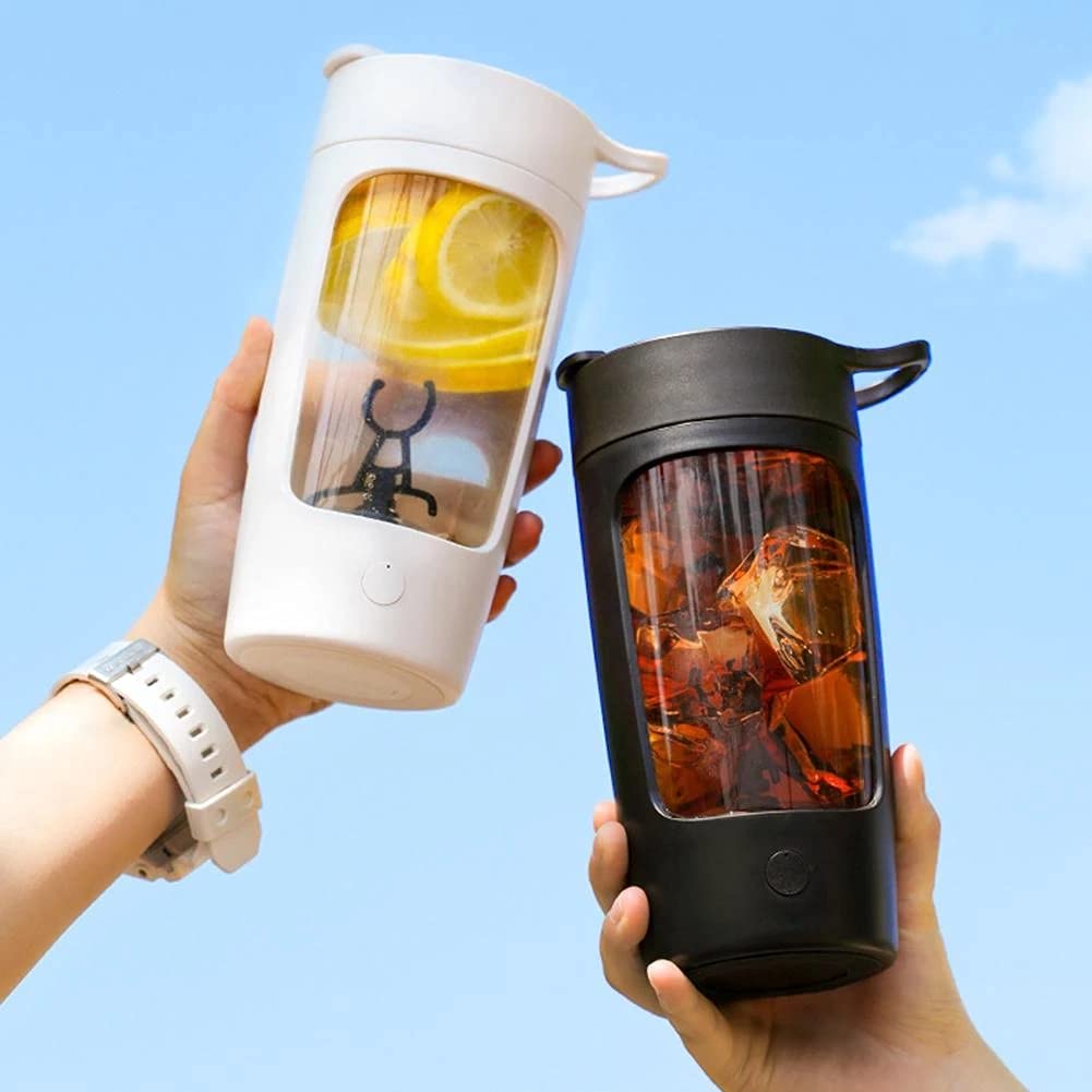 650ml USB Charging Self Stirring Water Bottle Automatic Mixing Mug for Coffee Milk Mixing Water Bottle Cup Drinkware Smart Cup (white)