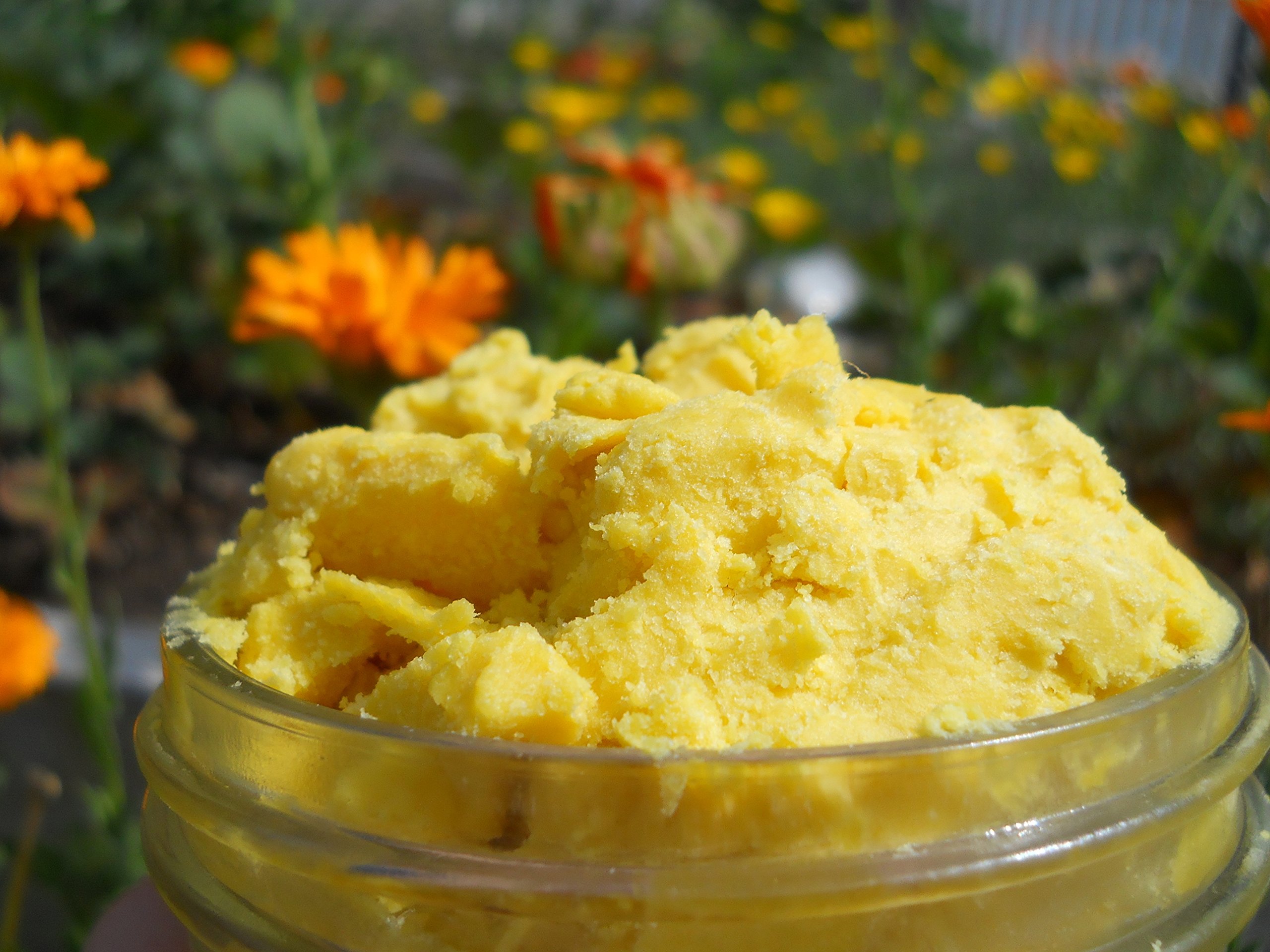 HalalEveryDay Raw Unrefined Grade A Soft and Smooth Yellow African Shea Butter from Ghana - Amazing quality and consistency - comes in a 16 oz Jar - Total weight approximately 14 oz