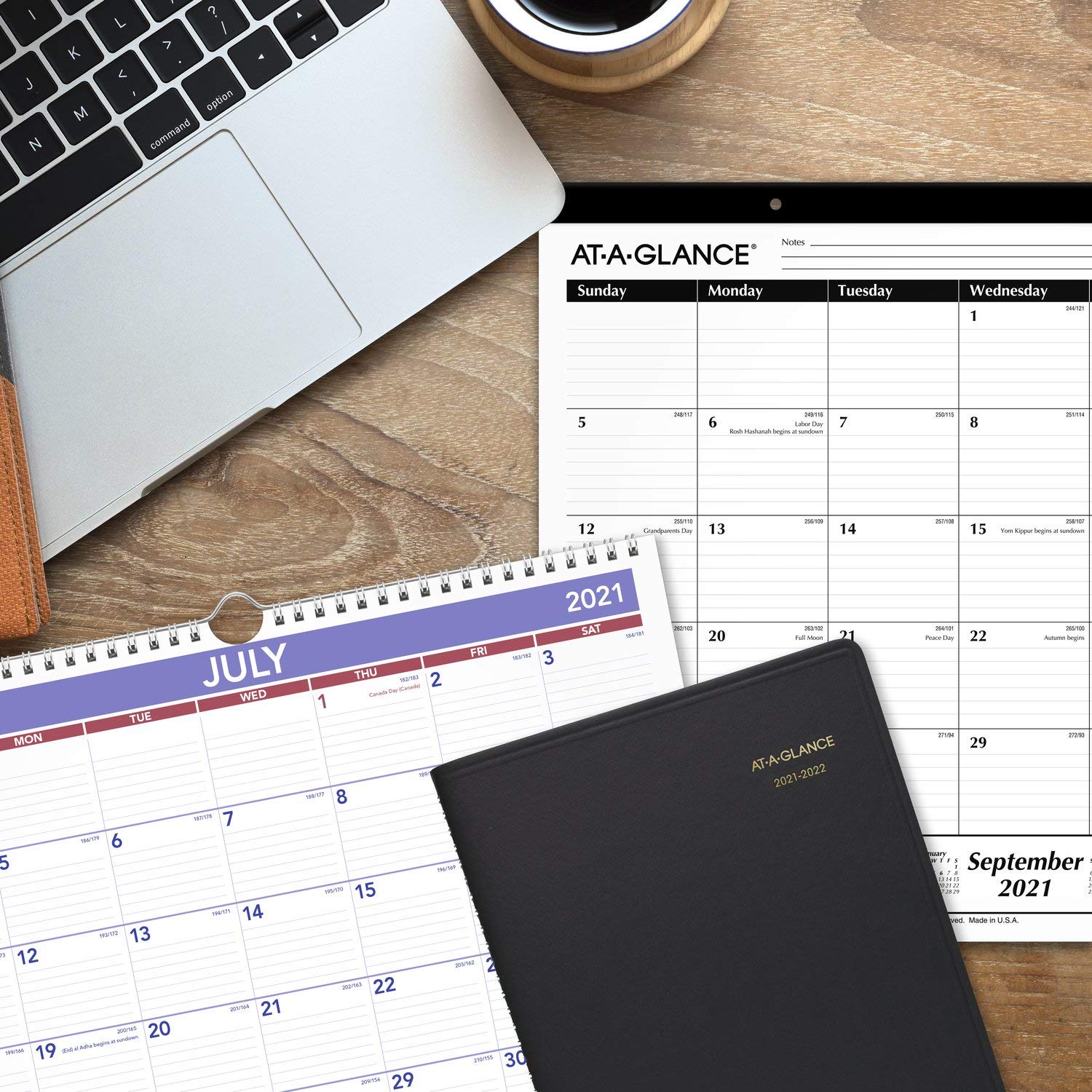 Academic Wall Calendar 2021-2022, AT-A-GLANCE, 12" x 17", Medium, QuickNotes (PM5328)