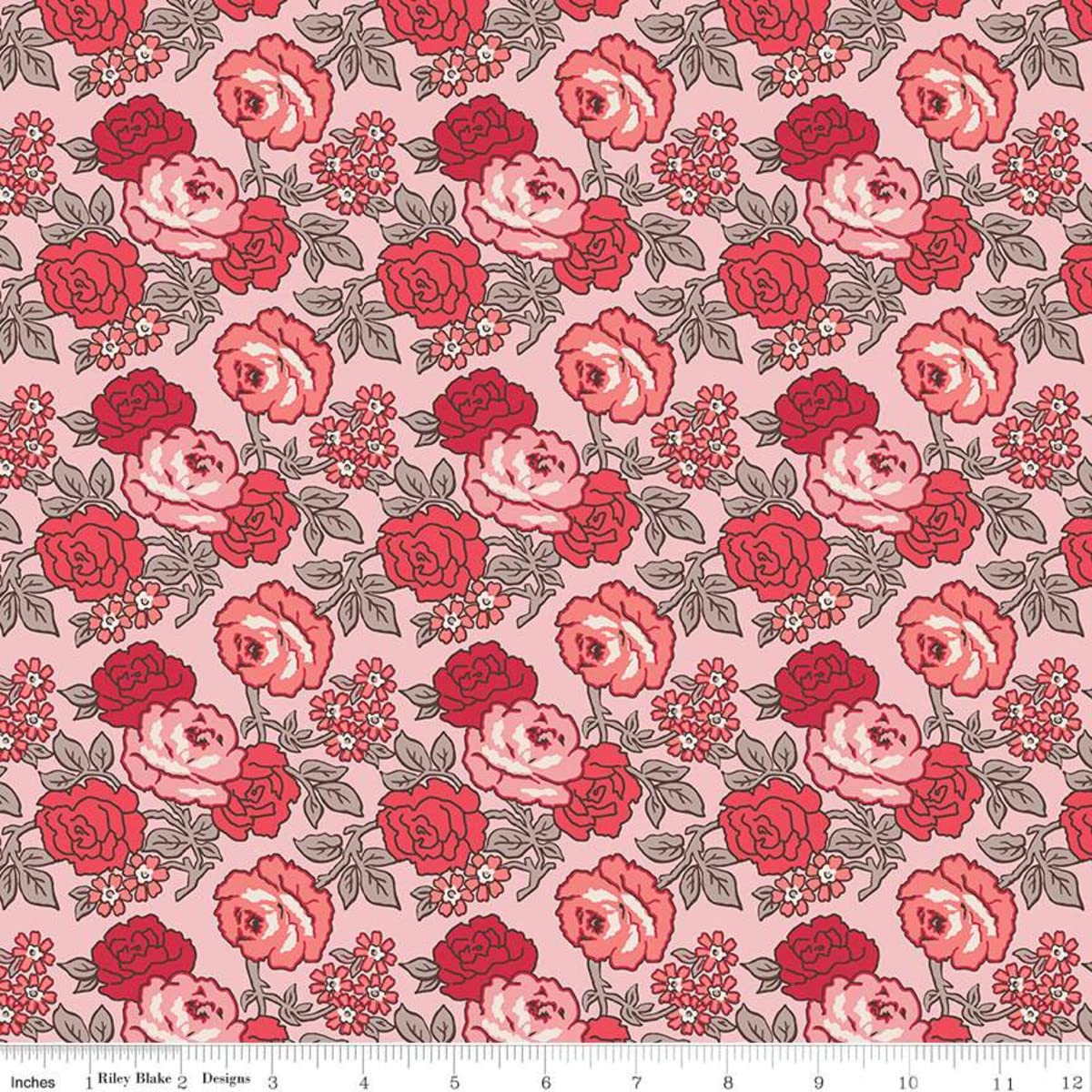 Flea Market Fat Eighth Bundle (39 Pieces) by Lori Holt for Riley Blake 9 x 21 inches (22.86 cm x 53.34 cm) Fabric cuts DIY Quilt Fabric