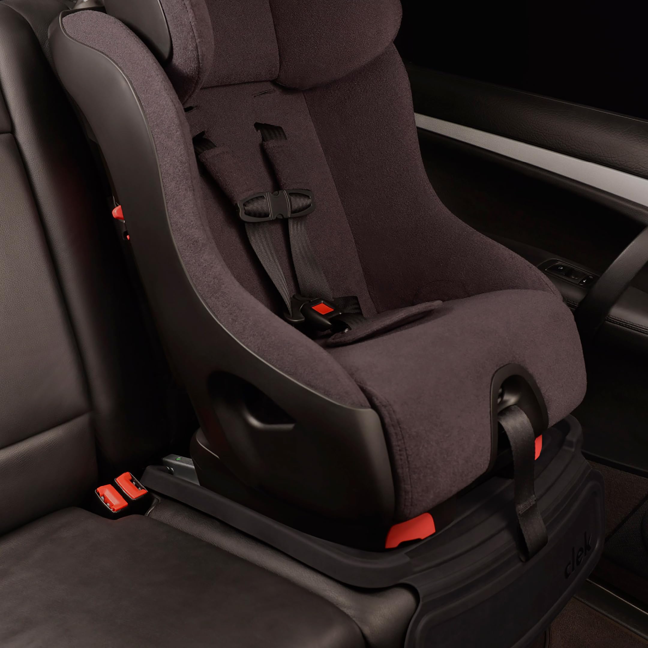 Clek Mat-Thingy Car Seat Protector Featuring LATCH-Compatible Design with Anti-Spill and Compression Damage Protection, Black