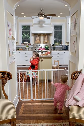 Cardinal Gates MG15 Auto-Lock Baby Gate - Adjustable Indoor Dog Gate - Aluminum Safety Gate for Kids & Pets - 26.5 to 40.5 Inches Wide - White