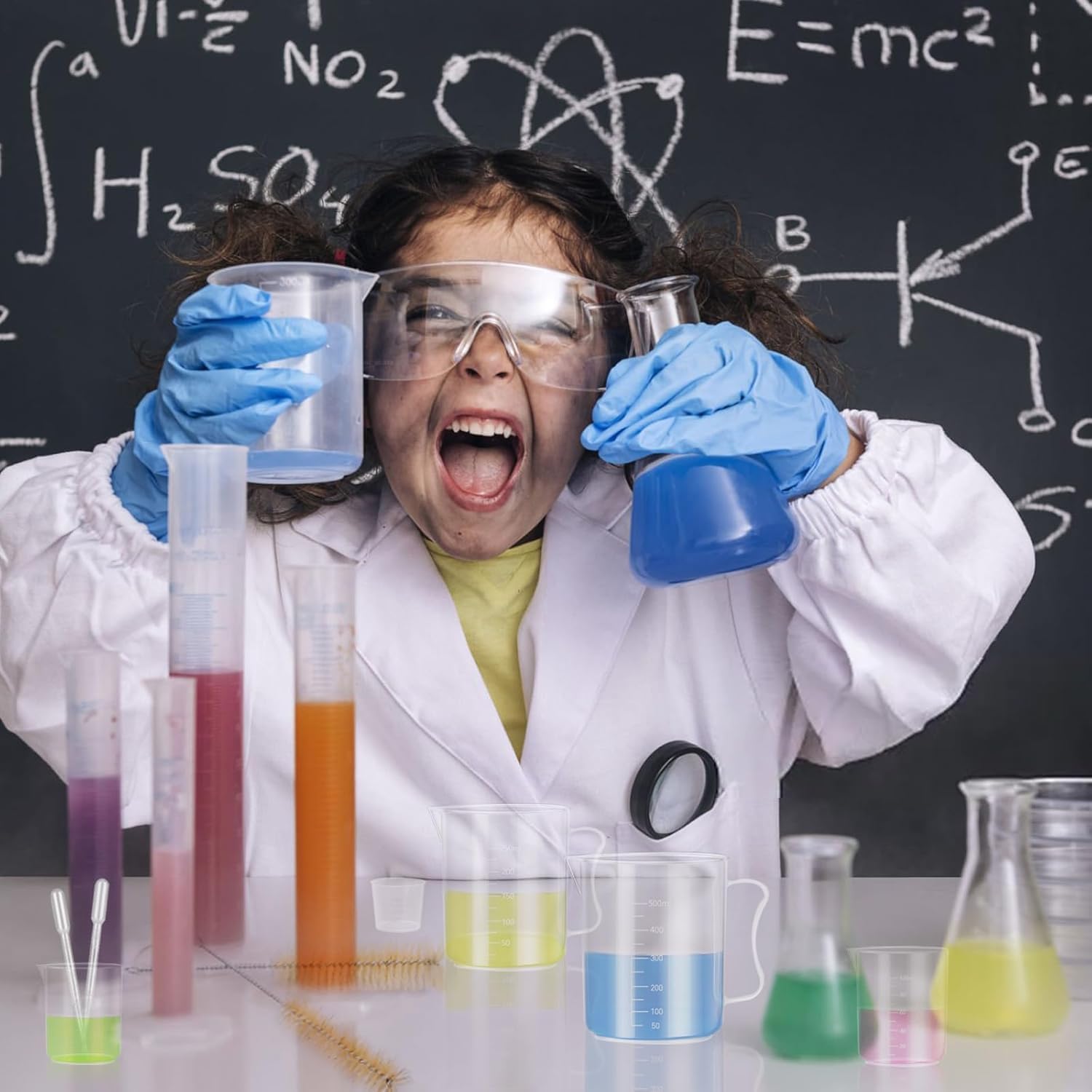 Aeseusia Graduated Cylinders Plastic Beakers, 10ml 25ml 50ml 100ml Plastic Measuring Cylinders, 50ml 100ml 250ml 500ml 1000ml Plastic Beakers with Pipettes,Plastic Funnel,Wash Bottle and Brushes