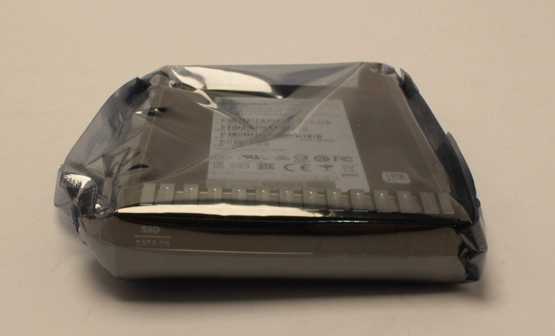 HPE Read Intensive Solid State Drive 240 GB SATA 6Gb/S Black/Silver (875503-B21)
