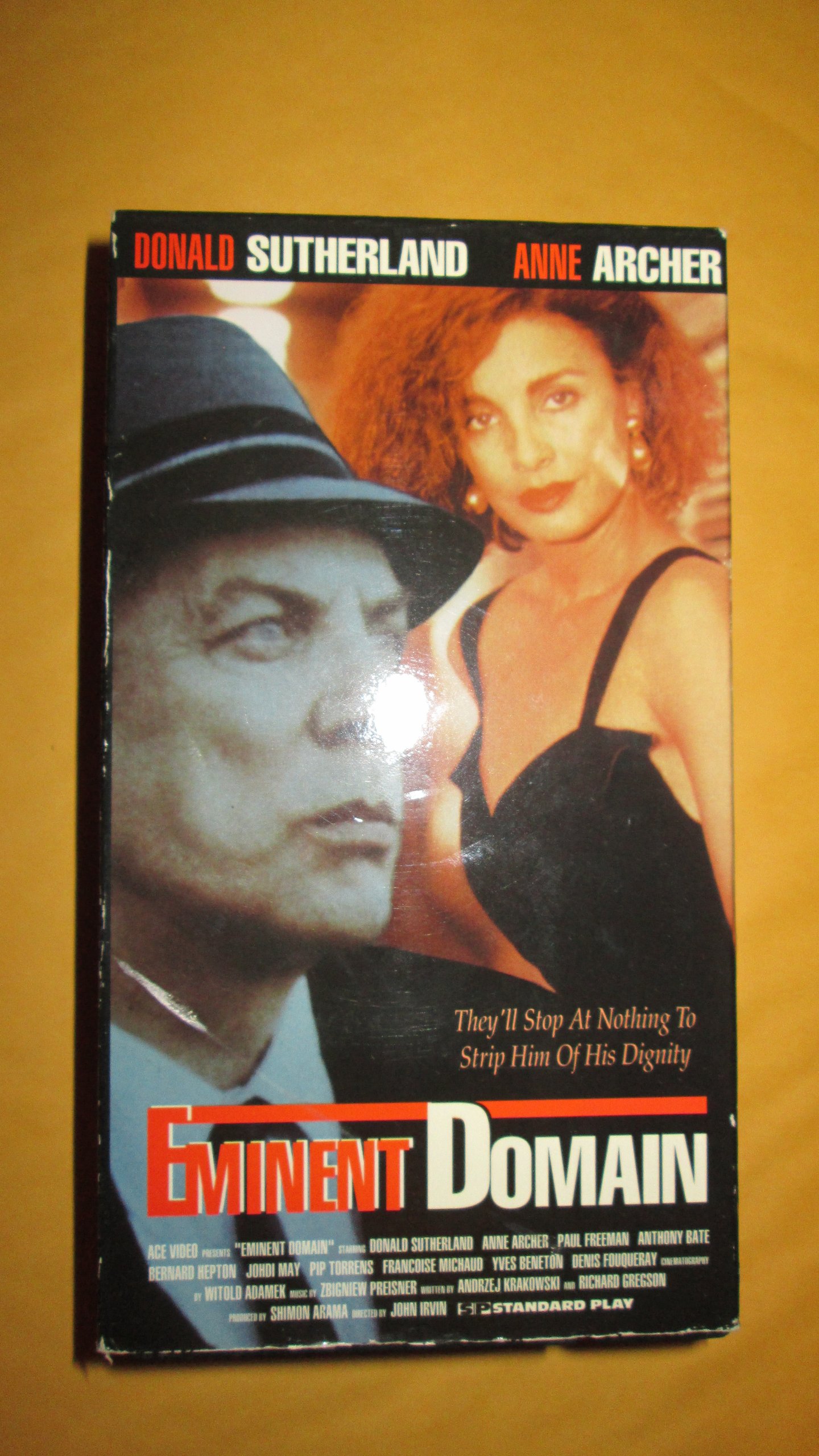 Eminent Domain {VHS Video} 1992 EDDE Entertainment #ED0249 Donald Sutherland & Anne Archer