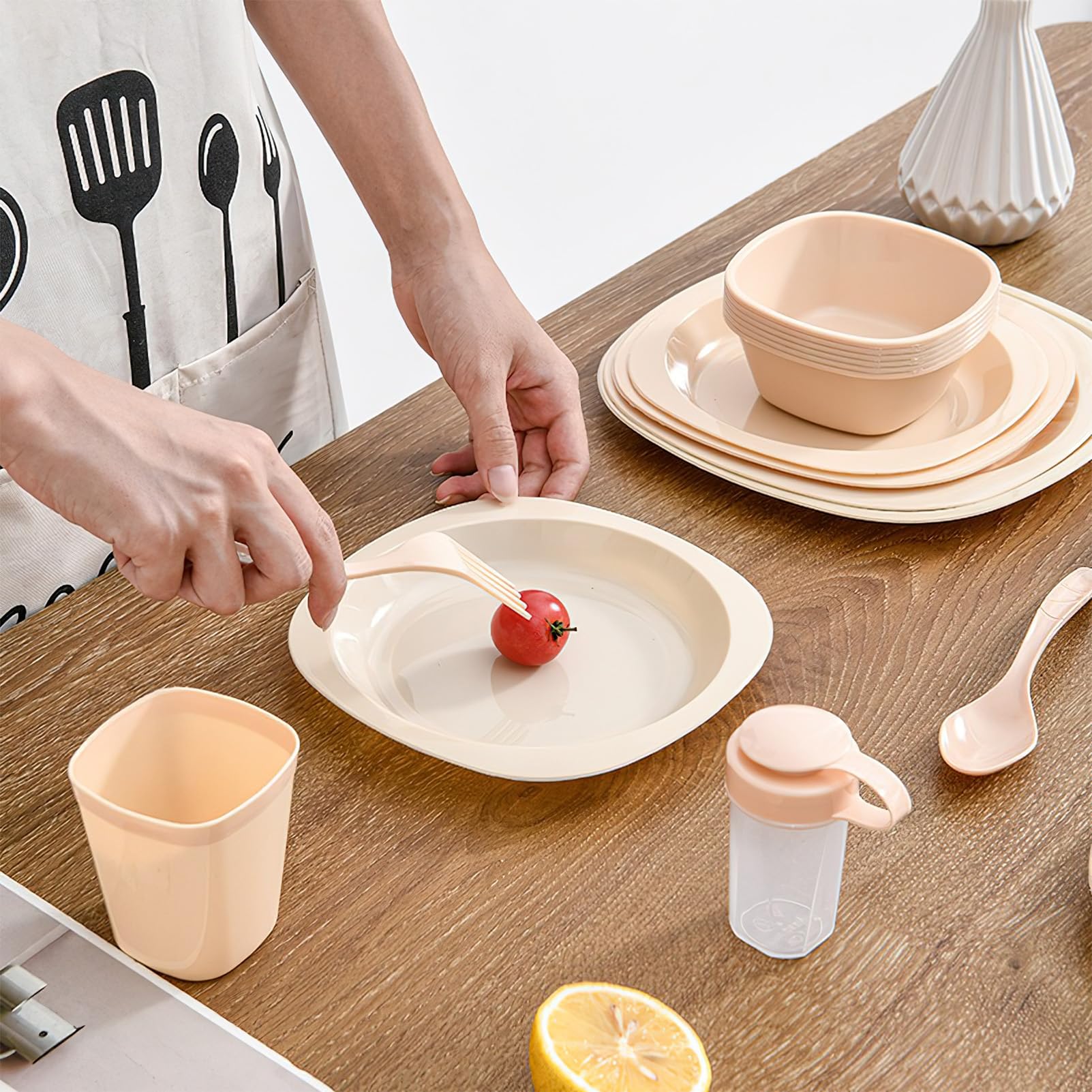 amokk 47 Pcs Plastic Cultery Sets for 6, Reusable Plates and Bowls Sets Portable Dinnerware Set for Pixcnic, Camping, Travel, Outdoor, Home Party