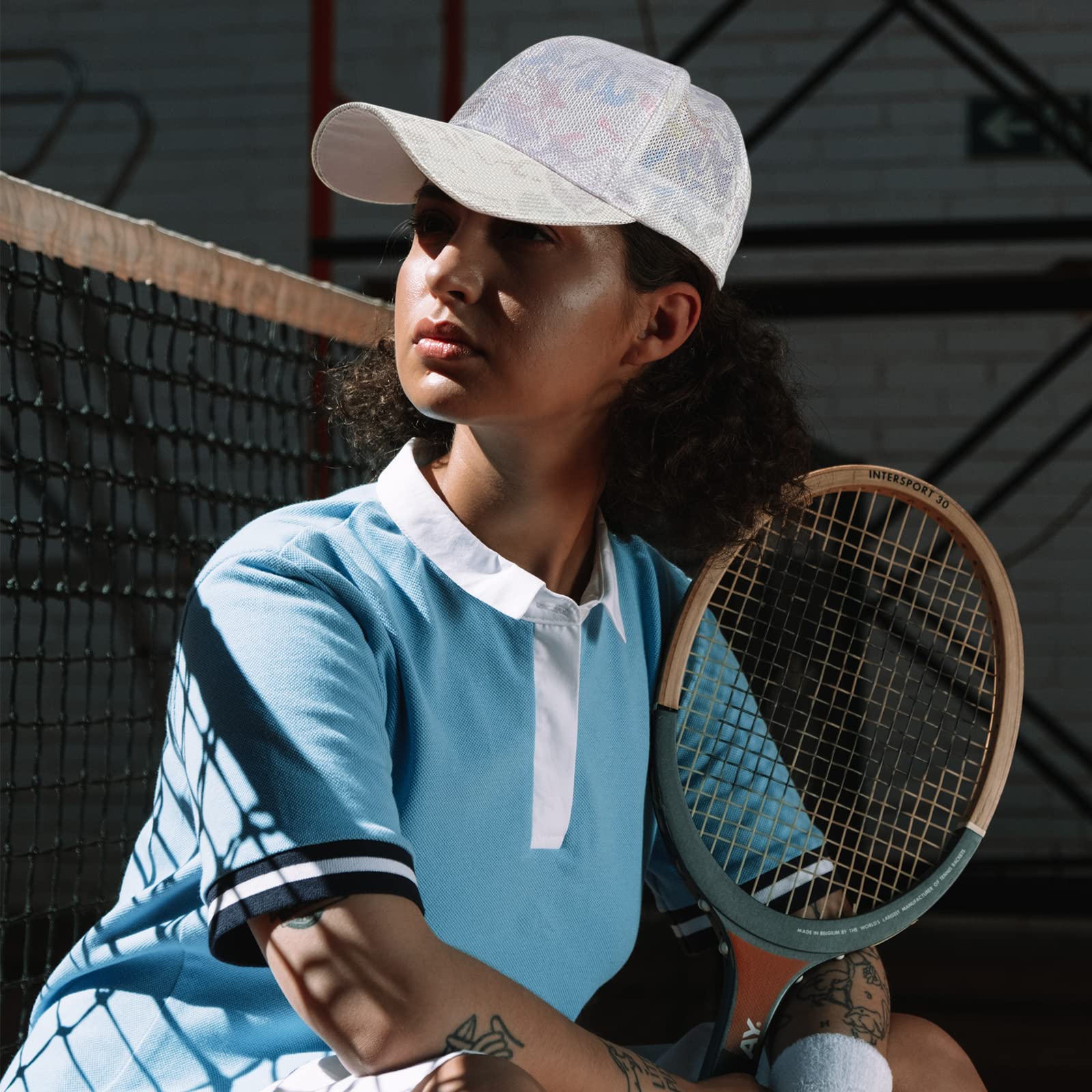 Adjustable Baseball Caps Breathable Mesh Baseball Cap Fashion Sun Hat Sunshade Sports Baseball Cap Suitable for Men and Women (White)
