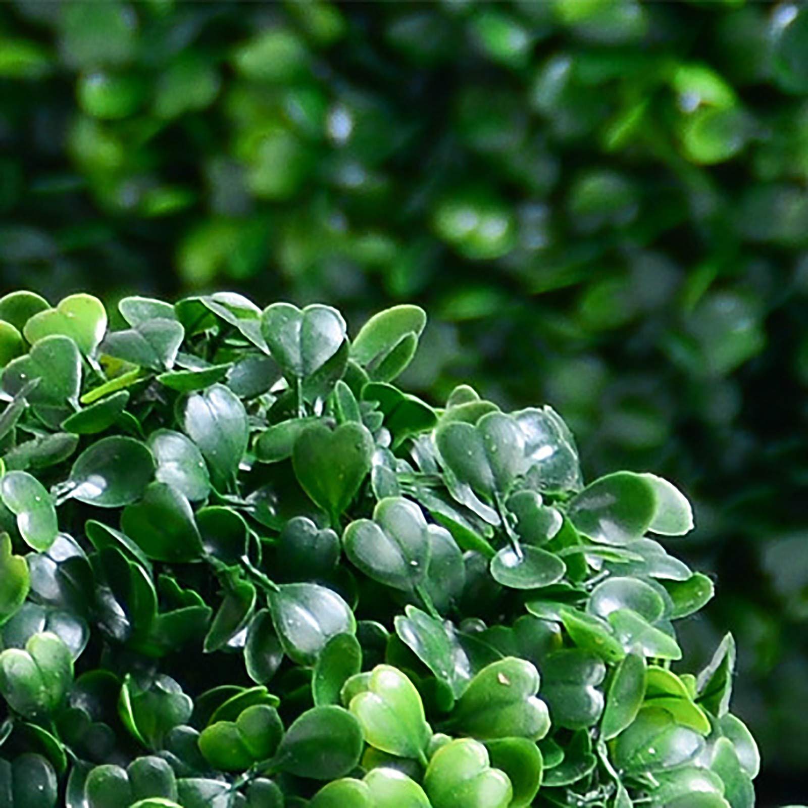 Dolloress 15 inch Artificial Plant Topiary Ball Garden Decorative Balls for Backyard, Balcony,Garden, Wedding and Home Décor,Green