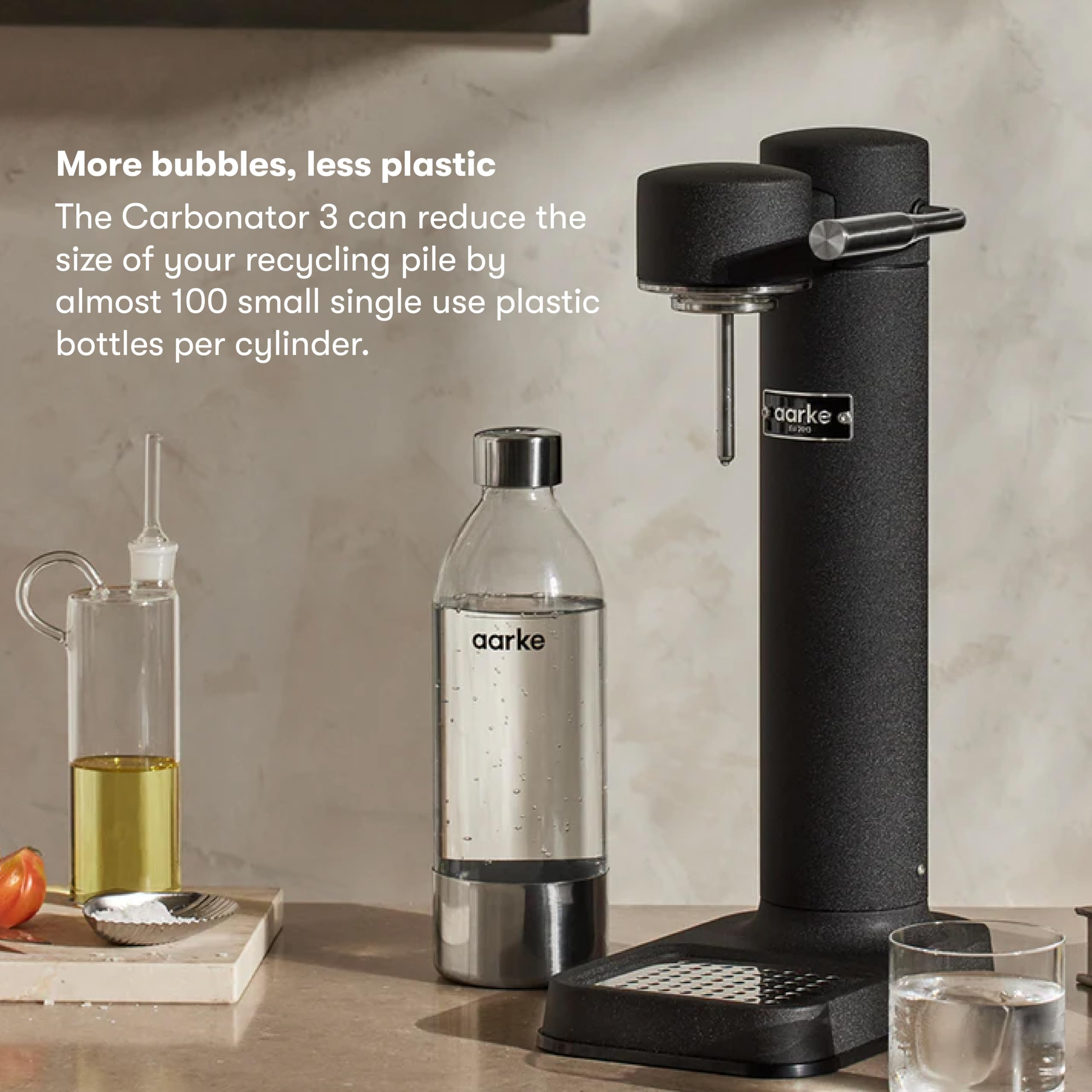 aarke Carbonator lll with CO2 Cylinder, Sparkling & Carbonation Water Machine, Stainless Steel with PET BPA-Free Reusable Bottle Volume 800 mL (Matte Black)