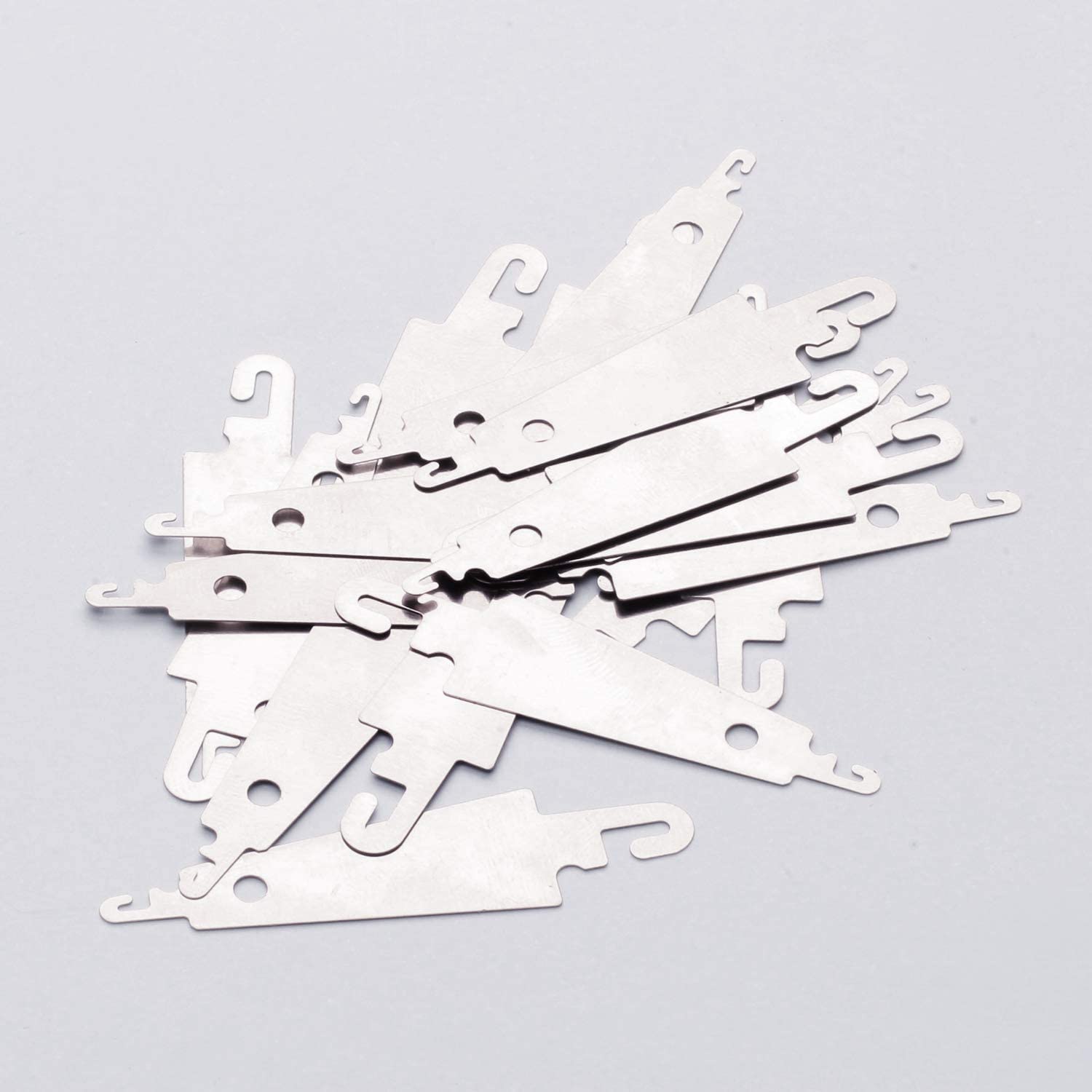 60pcs Stainless Steel Needle Threader Embroidery Cross Stitch Needle-Threading Sewing Needlework DIY Tool for Large Eye Needles