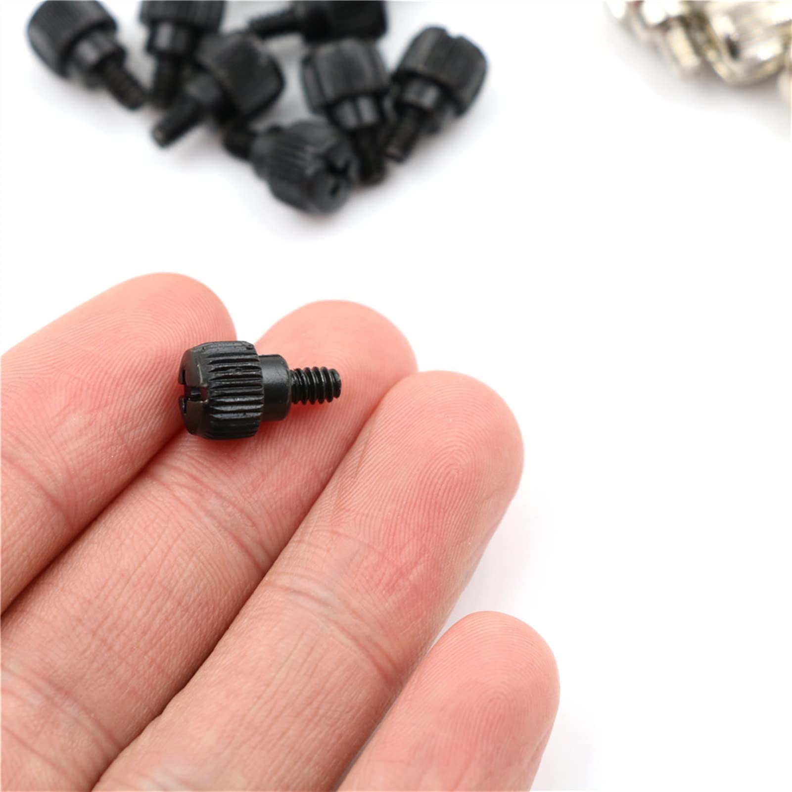 AGOUNOD Screw 10pcs Computer Case Screws Black Or Nickel Computer Case Screw Hand Tighten Thumb Screw Overall Size 14 x 9mm (Color : Black)