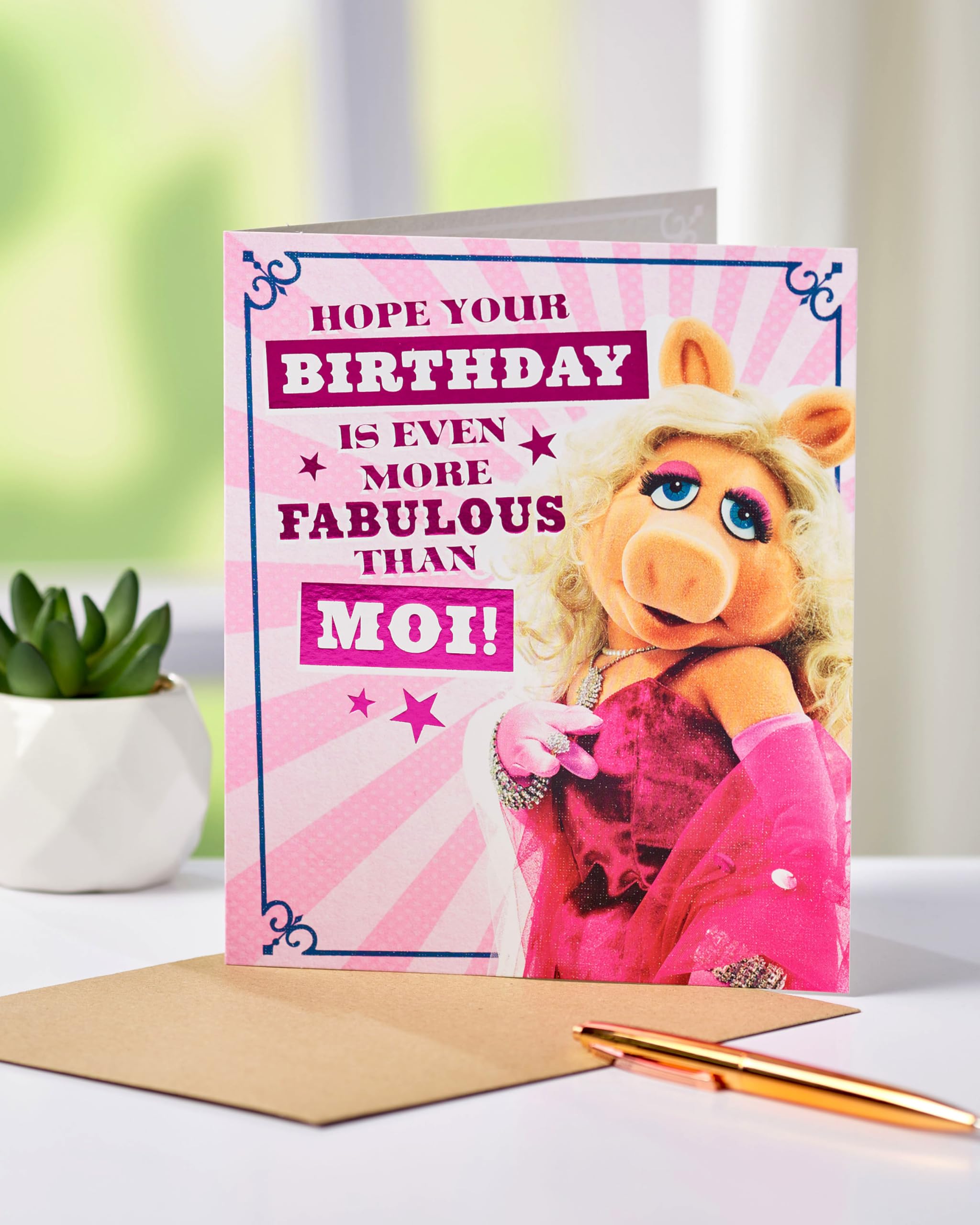 UK Greetings Disney The Muppets Birthday Card For Her/Female/Friend With Envelope - Miss Piggy Design