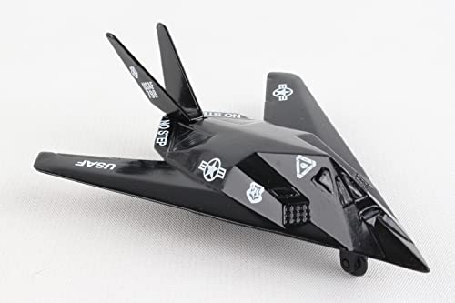 Daron Worldwide Trading Runway24 F-117 Nighthawk Vehicle