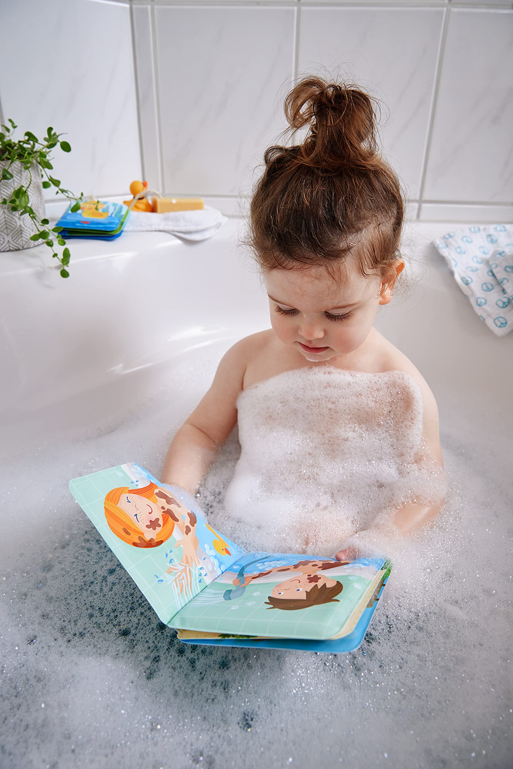 HABA Paul & Pia - Magic Bath Book - Wipe with Warm Water and The Muddy Pages Come Clean