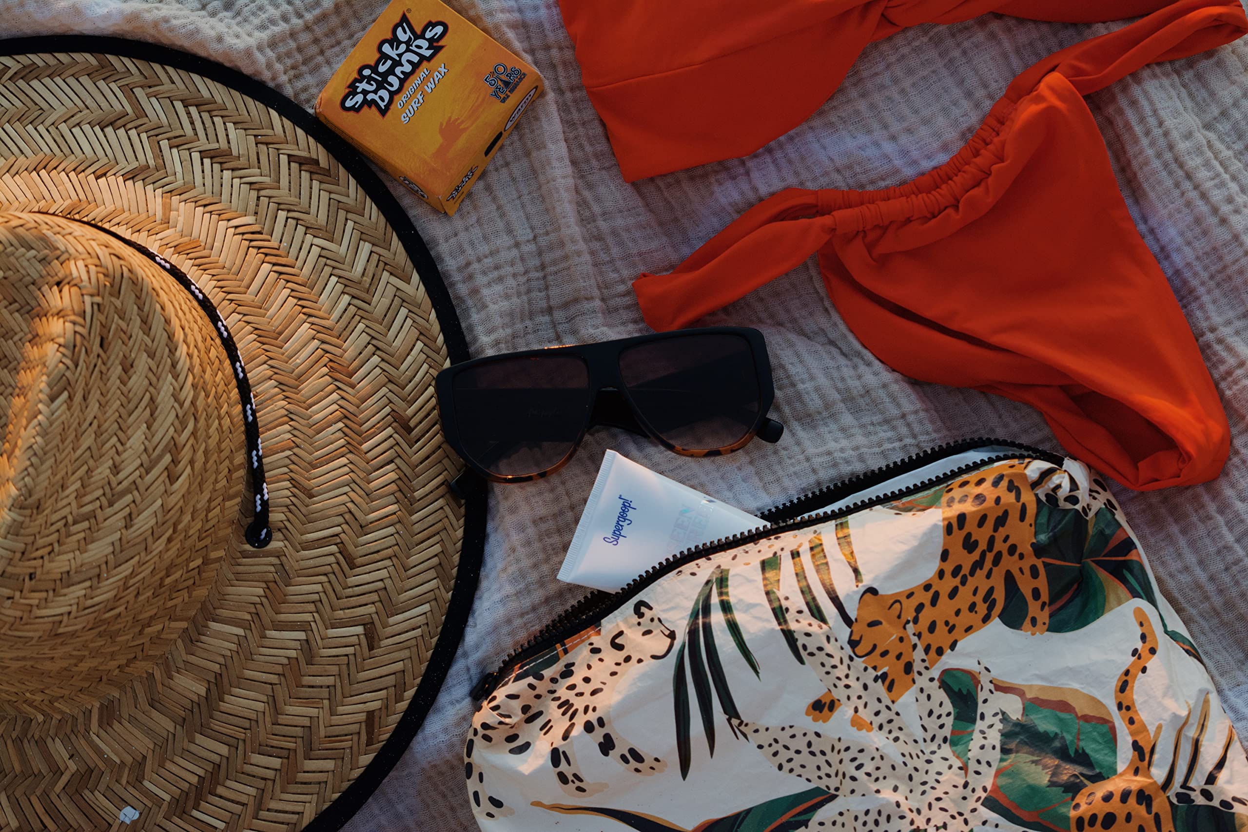 artisane home goods Go Everywhere Pouch (Jungle), Medium Beach Pouch, Waterproof Pouch for Beach, Small Waterproof Bag, Wet Dry Bag