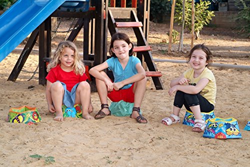 COMFYDO! Travel potty for children Portable Foldable Disposable Potty training, Garden Friends, (Azure)