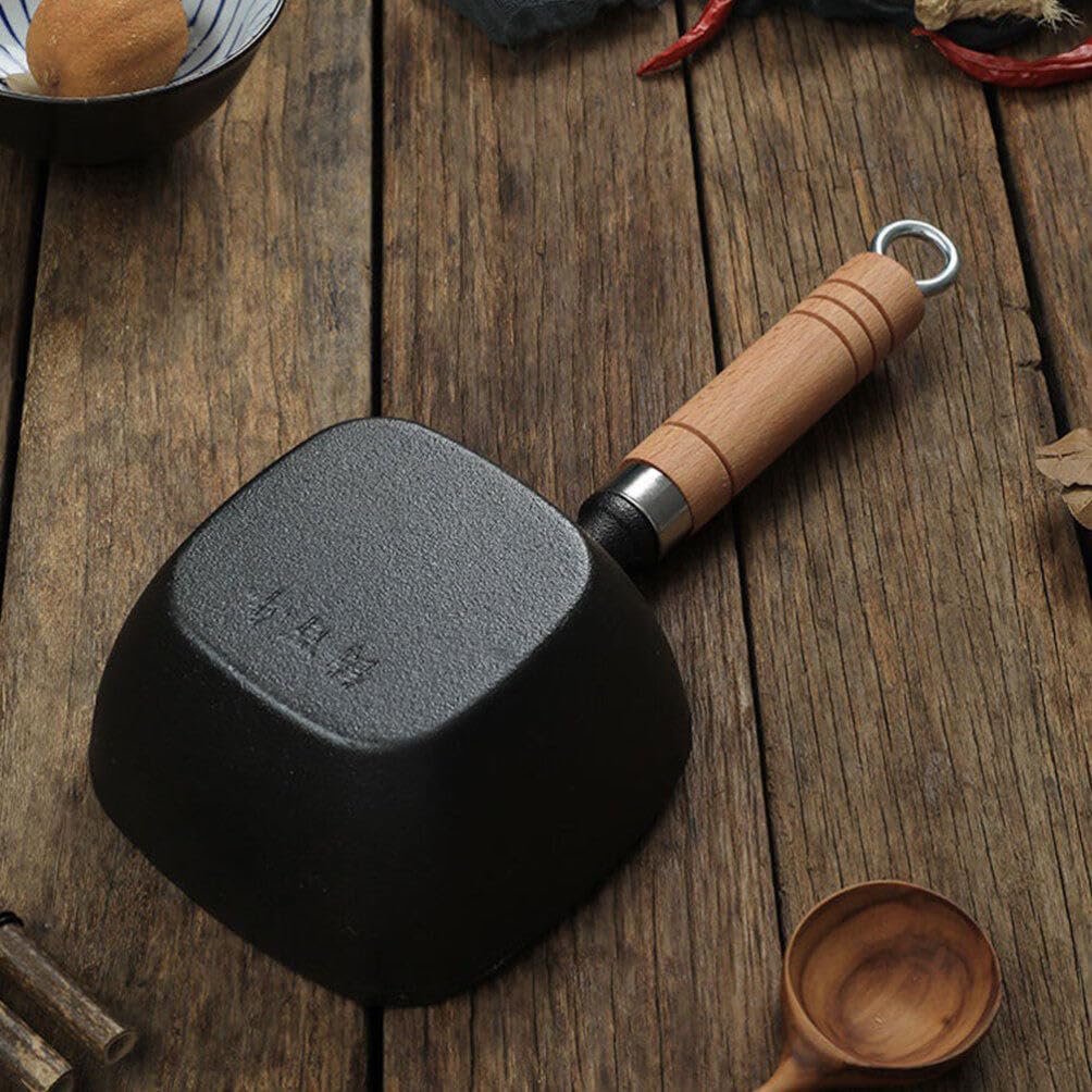 Yardwe Cast Iron Pot, Butter Iron Oil Heating Pot with Wooden Handle Cookware Melting Pot (5inch)