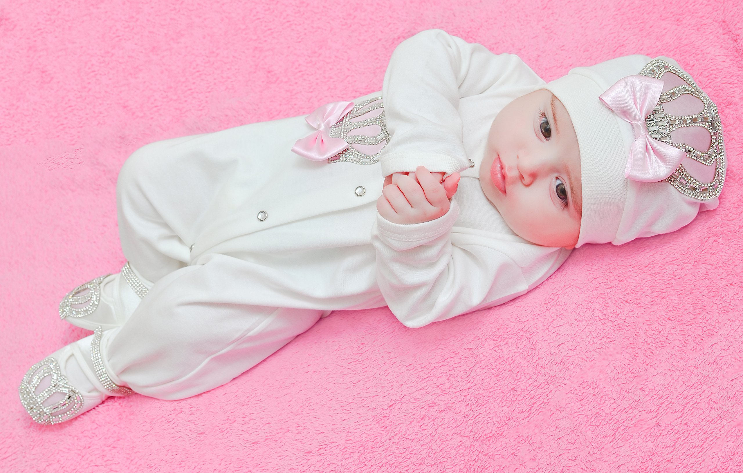 Lilax Baby Girl Newborn Crown Jewels Layette 4 Piece Gift Set 0-3 Months Pink