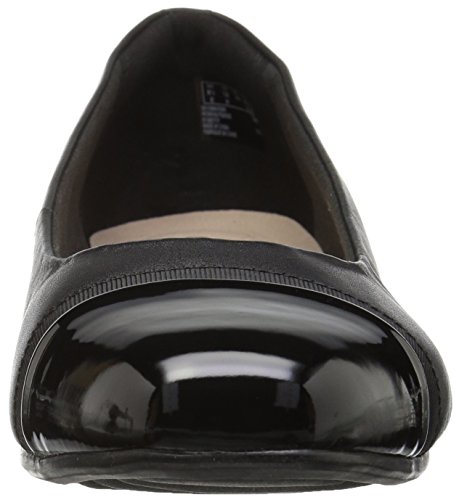 Clarks womens Juliet Monte Pump, Black Leather/Synthetic, 8.5 Wide US