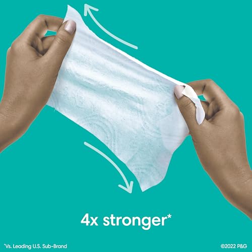 Pampers Baby Wipes, Complete Clean Baby Fresh Scented Wipe, Gently Cleans Head to Toe, 216 Total (3 Flip-Top Packs)
