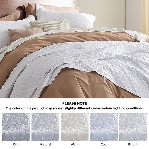 Bedsure California King Quilt Set - Lightweight Summer Quilt Cal King - White Bedspreads California King Size - Bedding Coverlets for All Seasons (Includes 1 Quilt, 2 Pillow Shams)