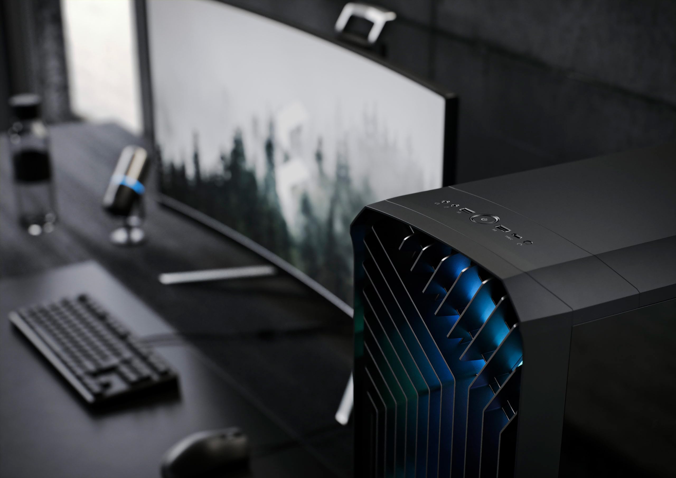 Fractal Design Torrent RGB Black - Light Tint Tempered Glass Panels - Open Grille for Maximum air Intake - Two 180mm RGB PWM and Three 140mm RGB Fans Included - ATX Airflow Mid Tower PC Gaming Case