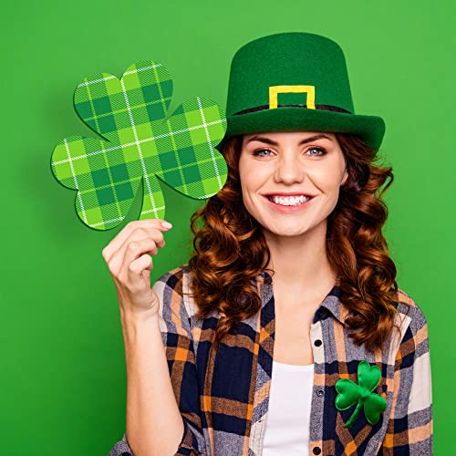 ADXCO 16 Pieces St. Patrick's Day Yard Signs Waterproof Shamrock Yard Signs with Stakes 2 Styles Green Plaid Glitter Outdoor Lawn Walkway Decorations for St. Patrick's Day Party, Home, Garden