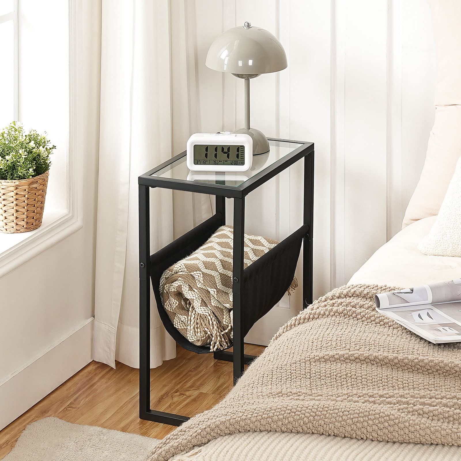 HOOBRO Narrow Side Table, Skinny End Table with Magazine Holder, Thin Bedside Table for Small Spaces Living Room, Small Nightstands Bedroom, Tempered Glass Side Table,Black BK66BZ01