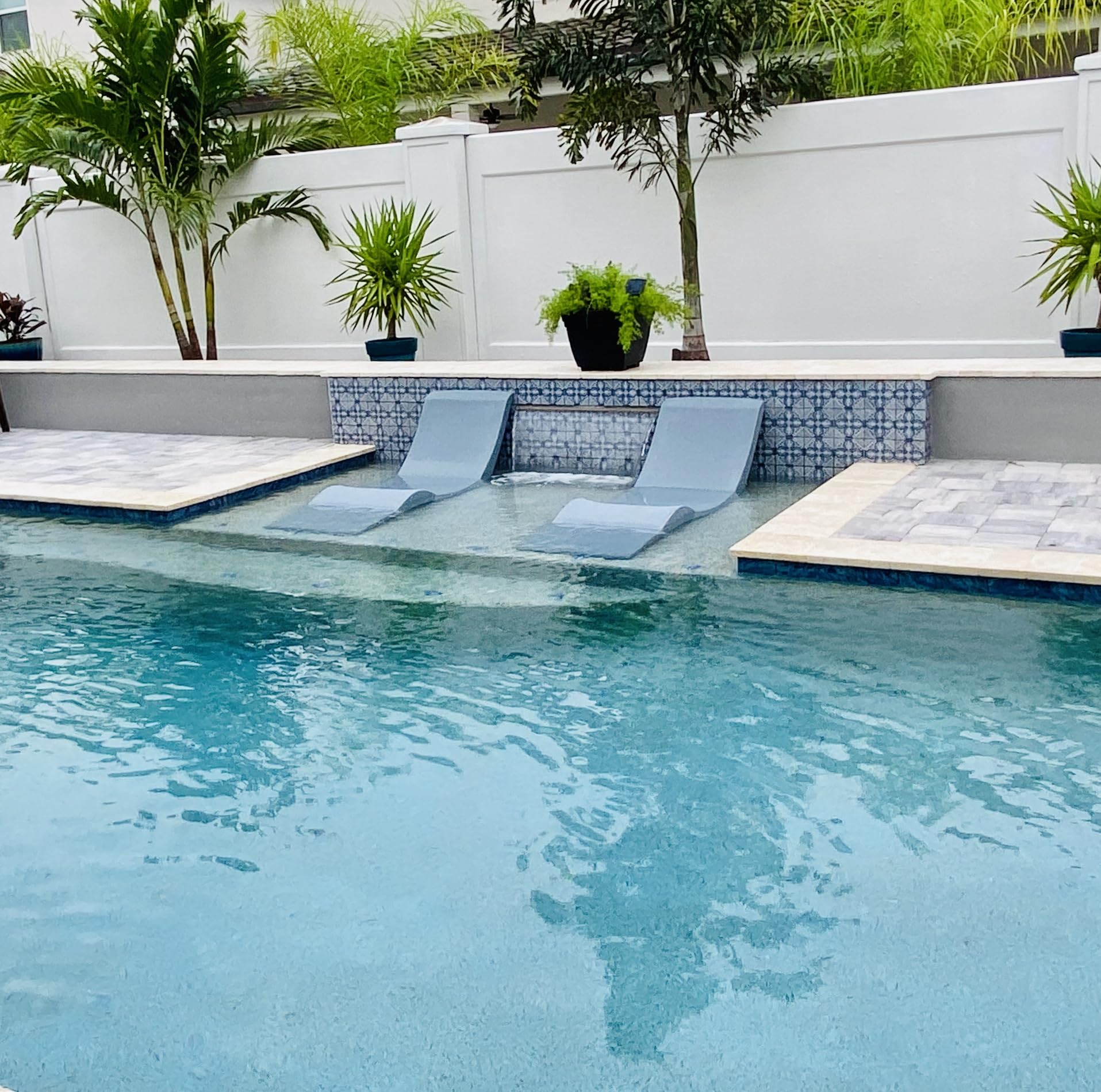 Aqua Outdoors - in-Pool Chaise Lounger - Pool & Sun Shelf Lounge Chair - Designed for Water Depths Up to 9β - Compatible with All Pool Types - Poolside & Sun Deck Tanning - Set of 2 - Gray Granite