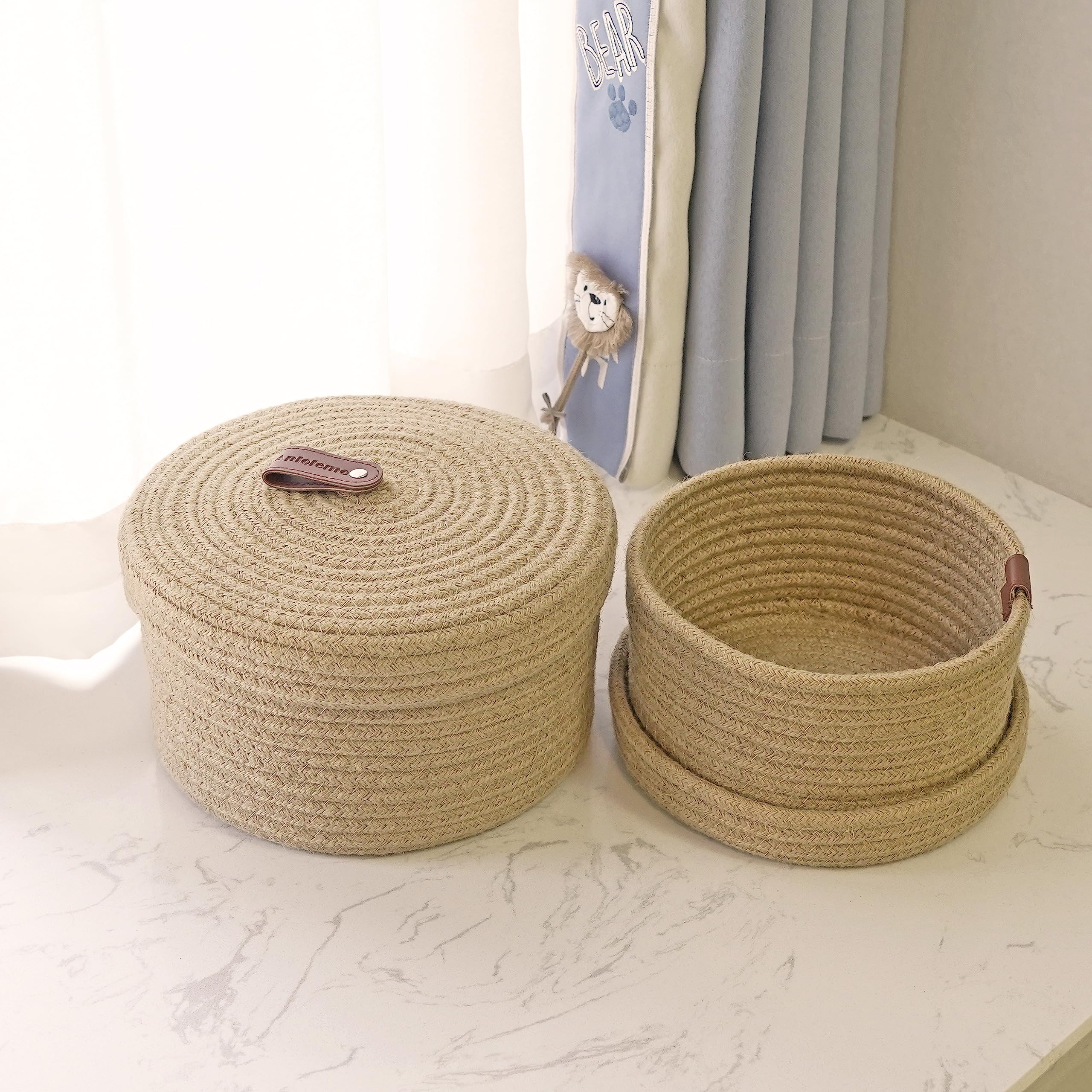 Aplolemo Jute Rope Basket with Lid,Decorative Woven Baskets with Lids,Leather Design Lidded Round Basket,Small Basket with lid,Storage Baskets with Lids-Set of 2(10"x6"/8.5"x5")