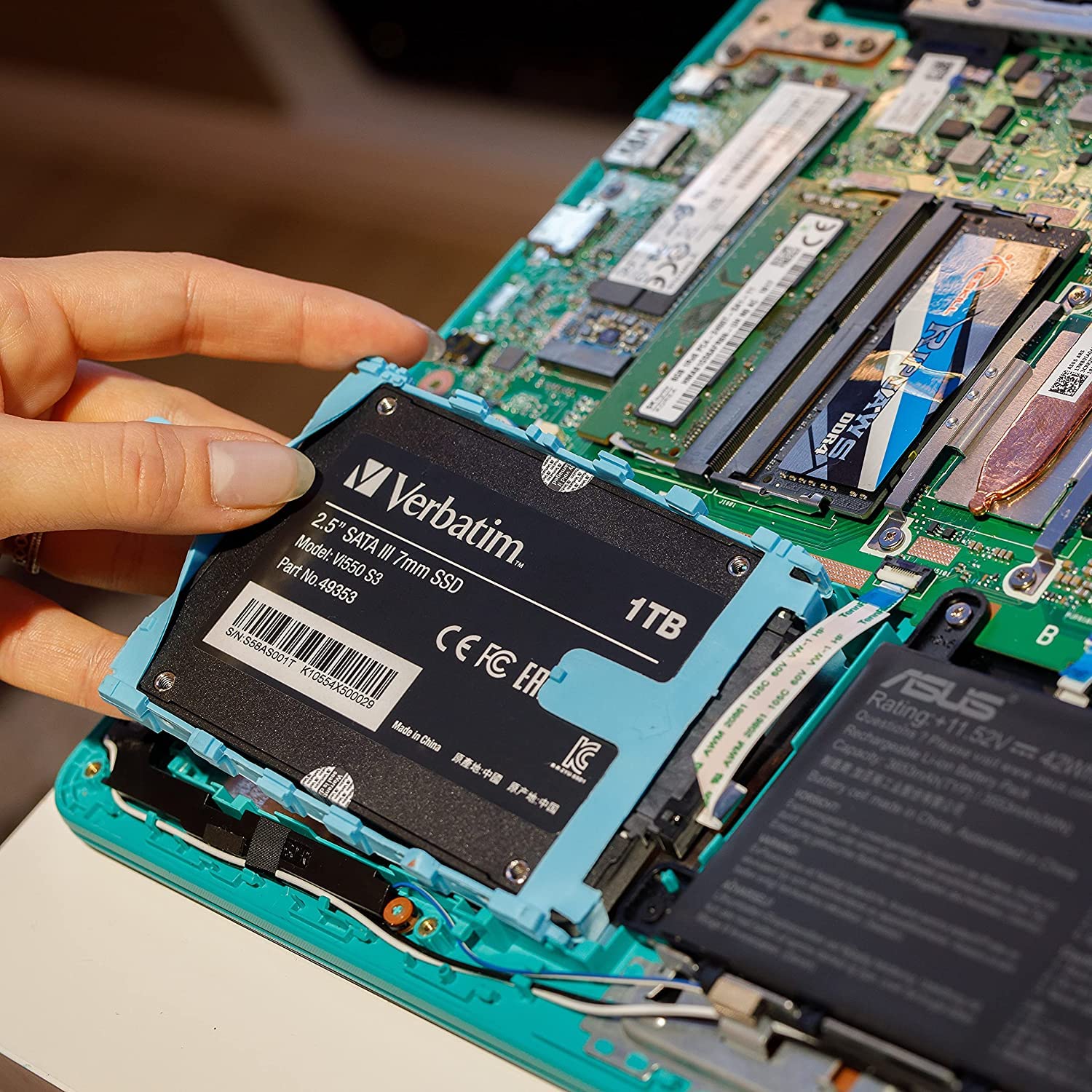 Verbatim 1TB Vi550 SATA III 2.5 Internal SSD