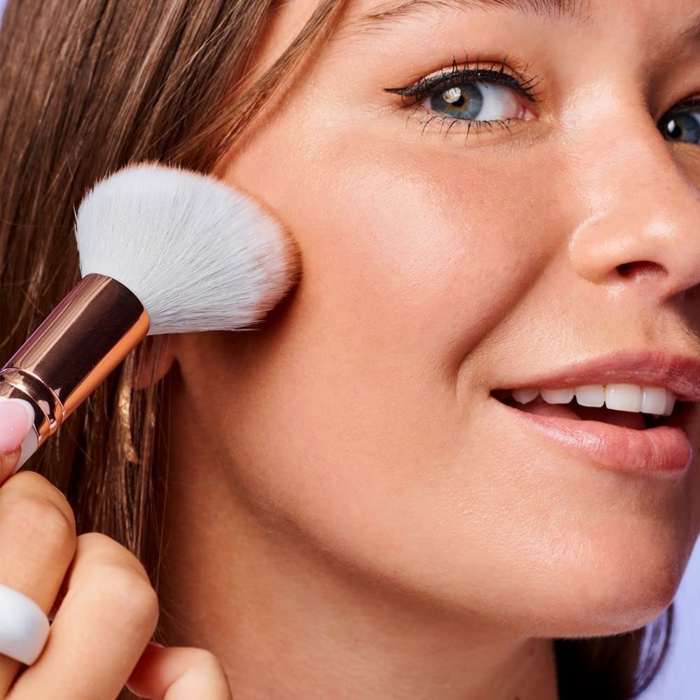 essence | Bronzer Brush | Tapered Powder Brush | Tanned Skin Without the Sun | Vegan & Cruelty Free
