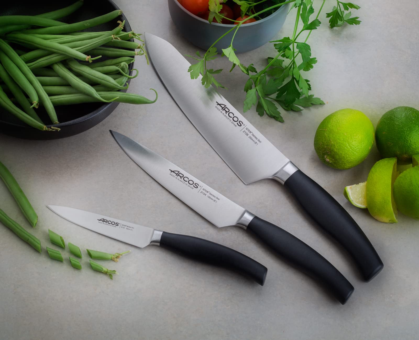 ARCOS Forged Kitchen Knife Set 3 Pieces (Paring Knife + Kitchen Knife + Chef's Knife). Stainless Steel Forged Nitrum. Polypropylene POM Handle. Series Clara. Black Color