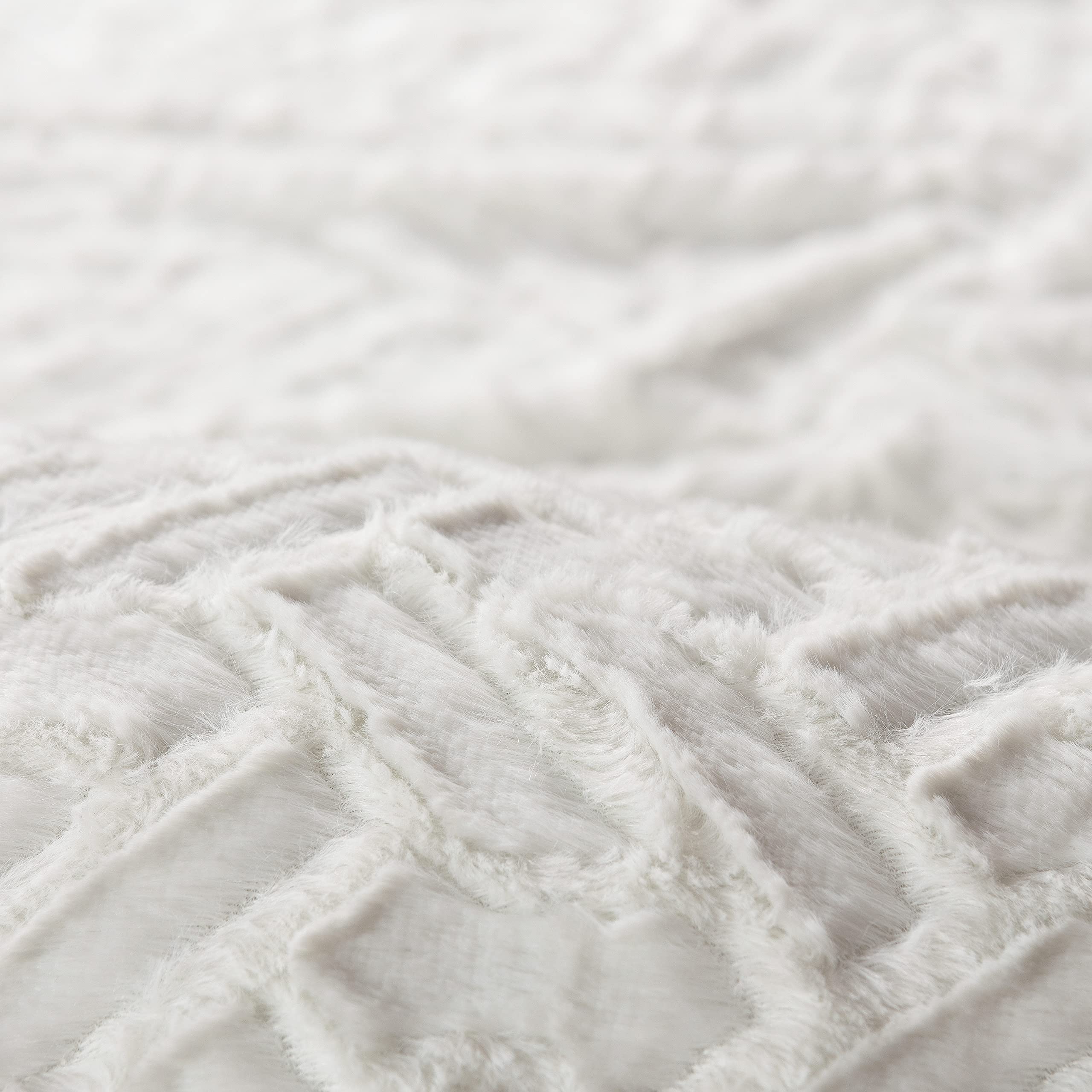 Chanasya Premium Soft Cloud Faux Fur Duvet Cover Bedding Set Queen Size - 3 Piece Combo Set - Textured Embossed Fuzzy Soft Velvet Mink Bedcover - Zipper Closure Machine Washable - Tan Turquoise