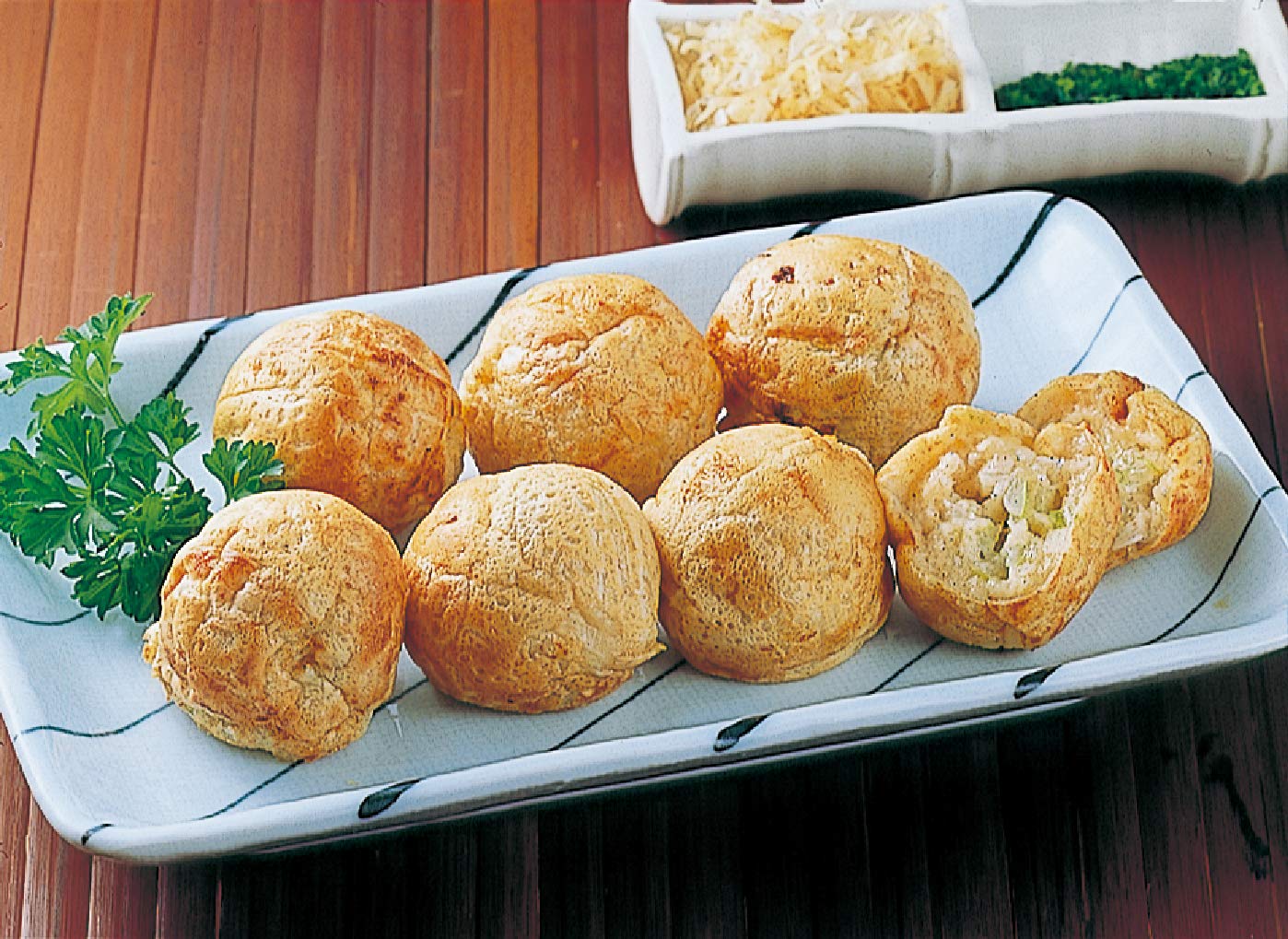 AUTOMATIC ELECTRIC JAPANESE TAKOYAKI GRILL PAN 12 HOLES 100 V OCTOPUS BALLS [JAPAN] by Sugiyama