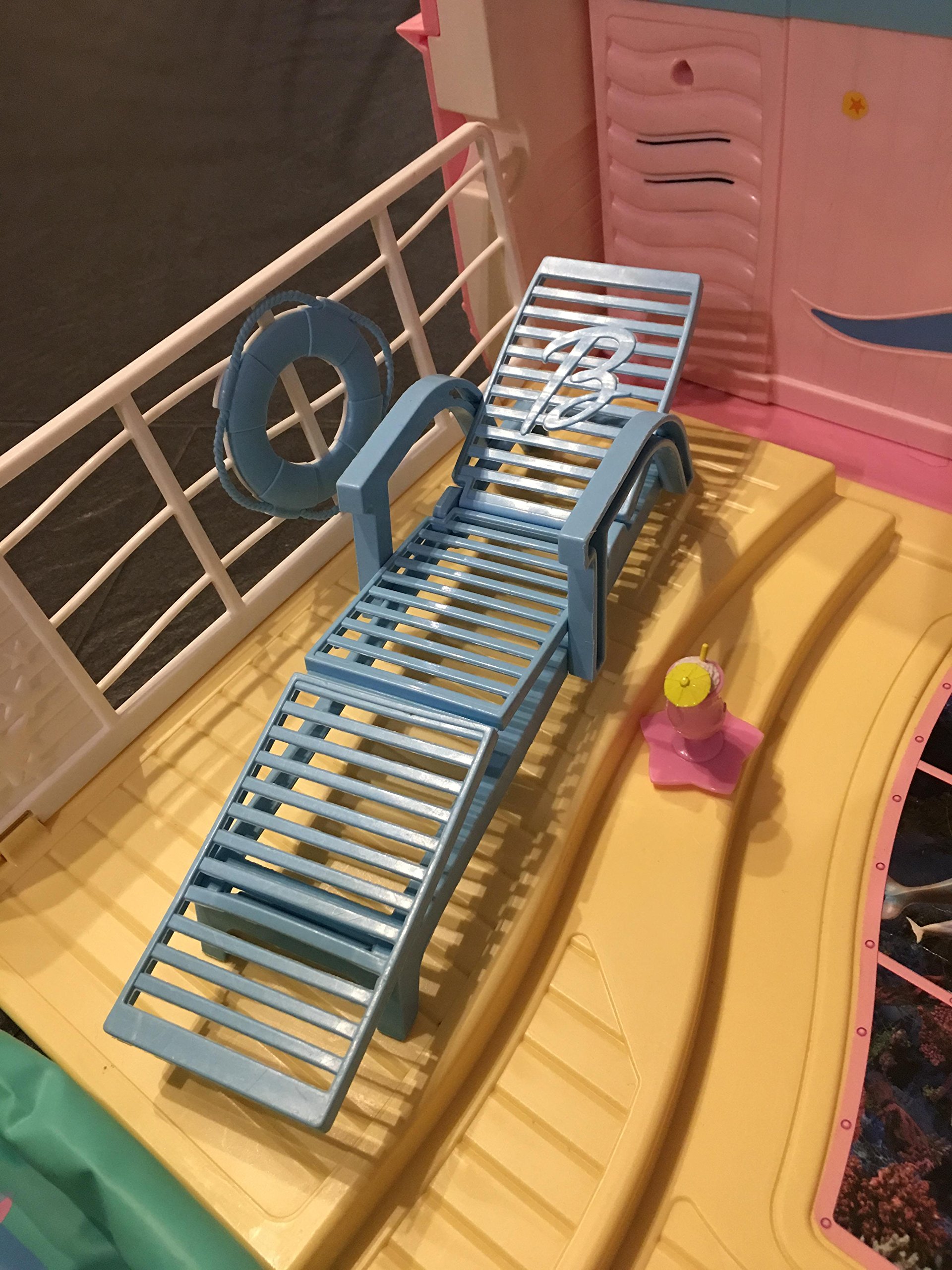 Barbie CRUISE SHIP Playset w Child Size CAMERA Activates Tropical SOUNDS! (2002)