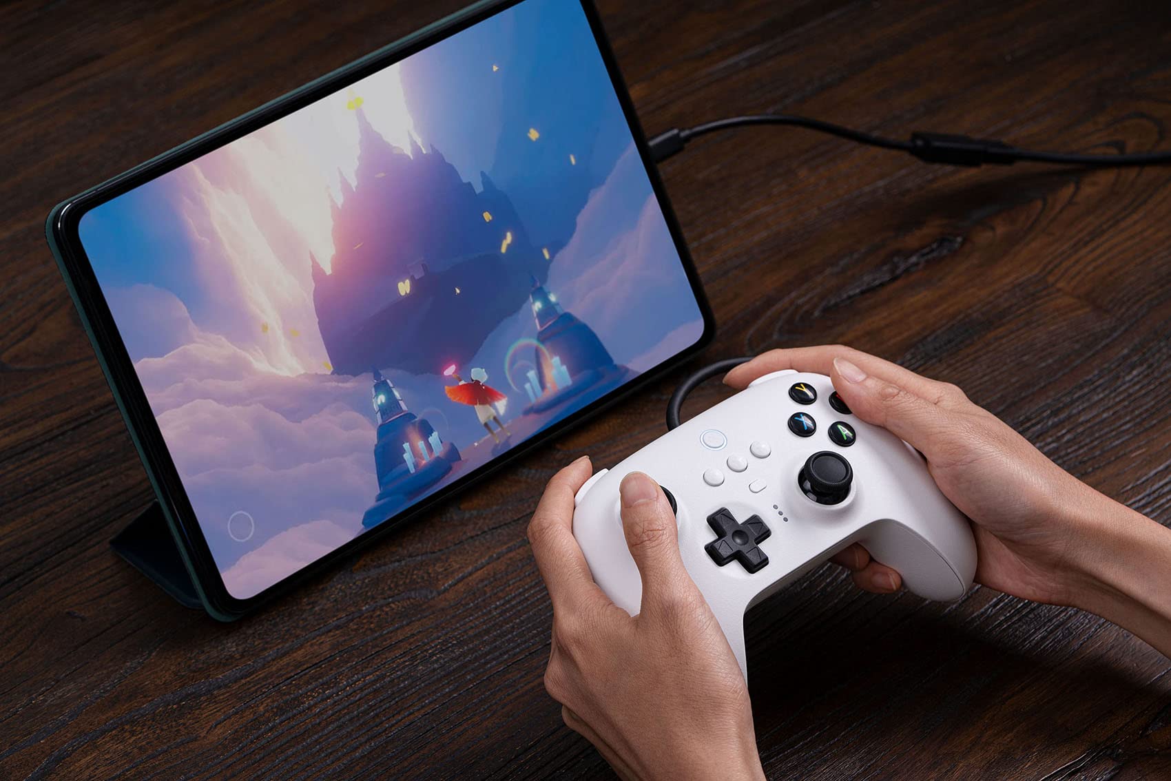 8Bitdo Ultimate Wired Controller, USB Controller for PC Windows 10, Android, Raspberry Pi & Switch (white)