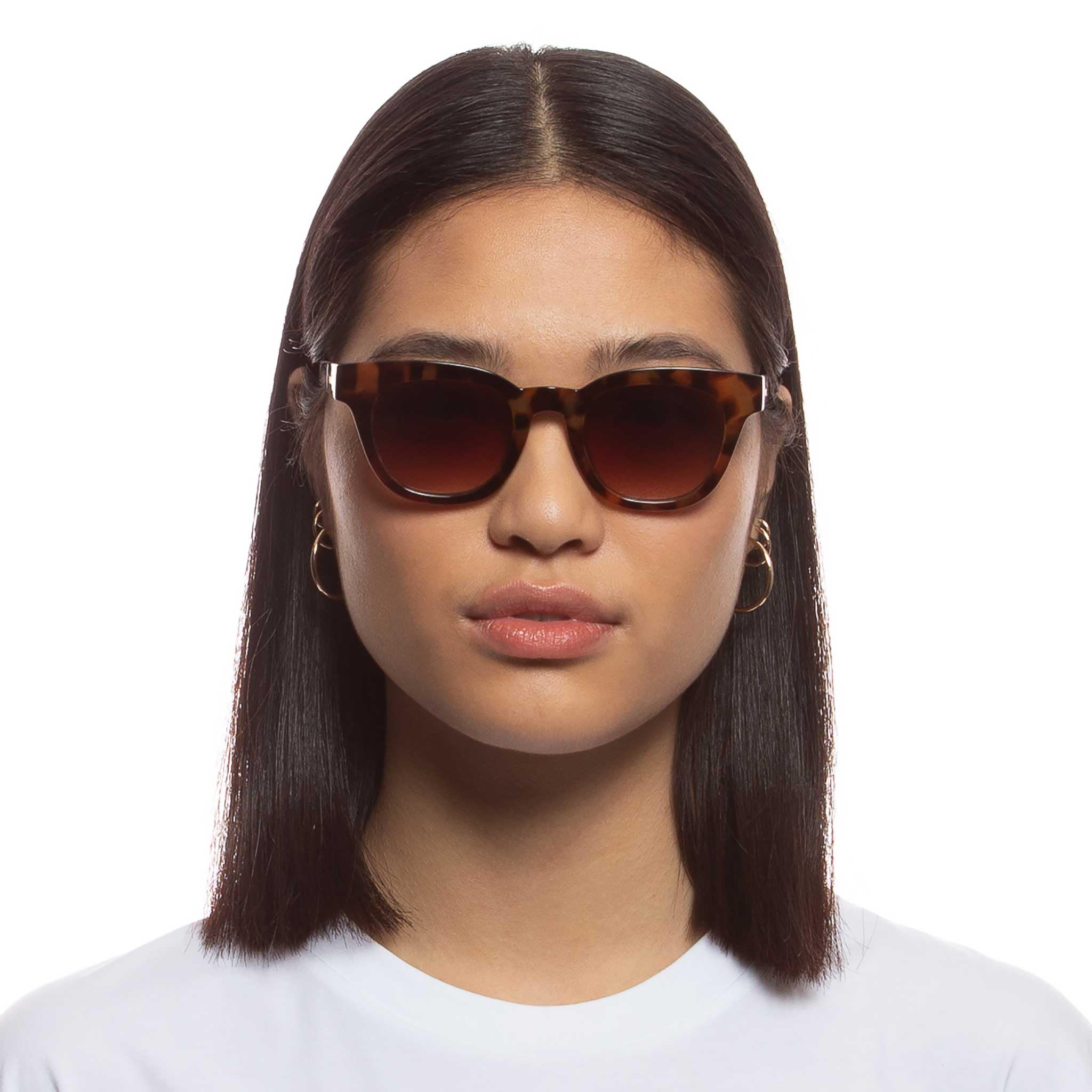 AIRE Women's Dorado Sunglasses, Dark Tort, Brown, Tan, One Size
