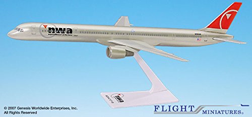 Flight Miniatures Airplane Model Northwest Airlines NWA 2003 Boeing 757-300 1:200 Scale In Flight Display Stand No Landing Gear