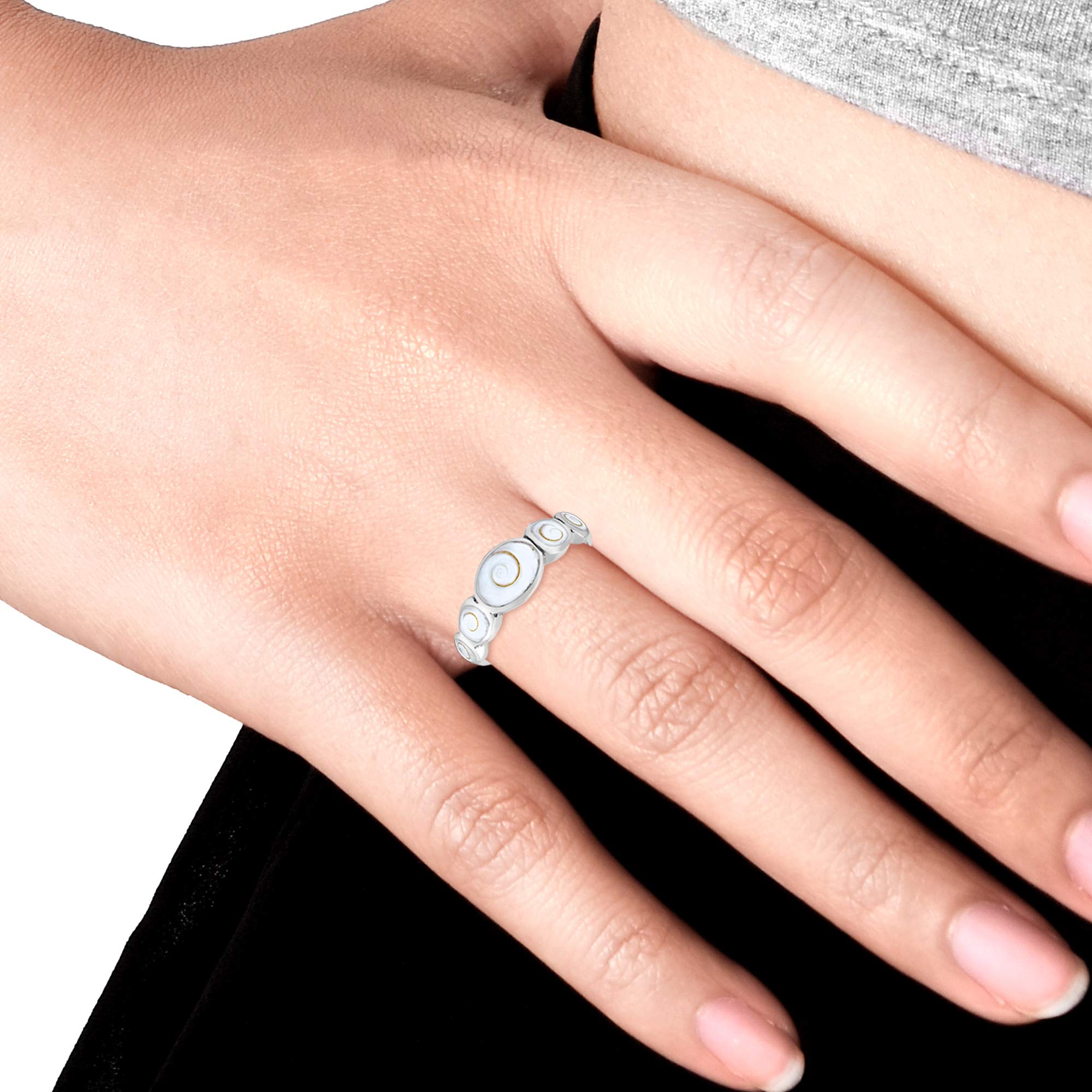 AeraVida Fancy Row of Natural White Shiva Shell .925 Sterling Silver Band Ring white