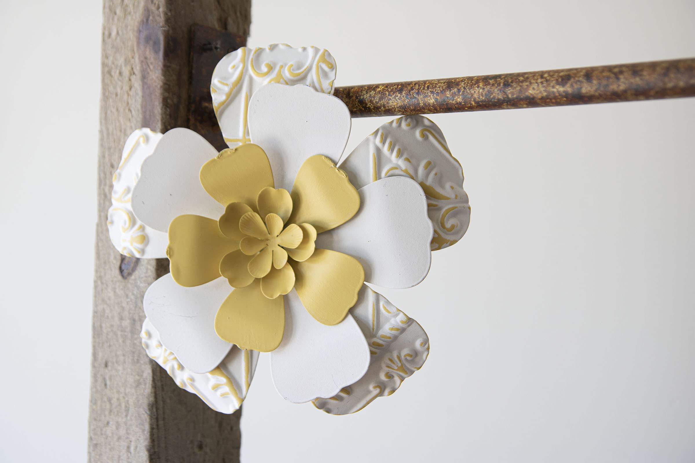 Foreside Home & Garden 7.75 x 7.5 inch White and Yellow Metal Layered Flower Wall Décor FDDD10143, Multi