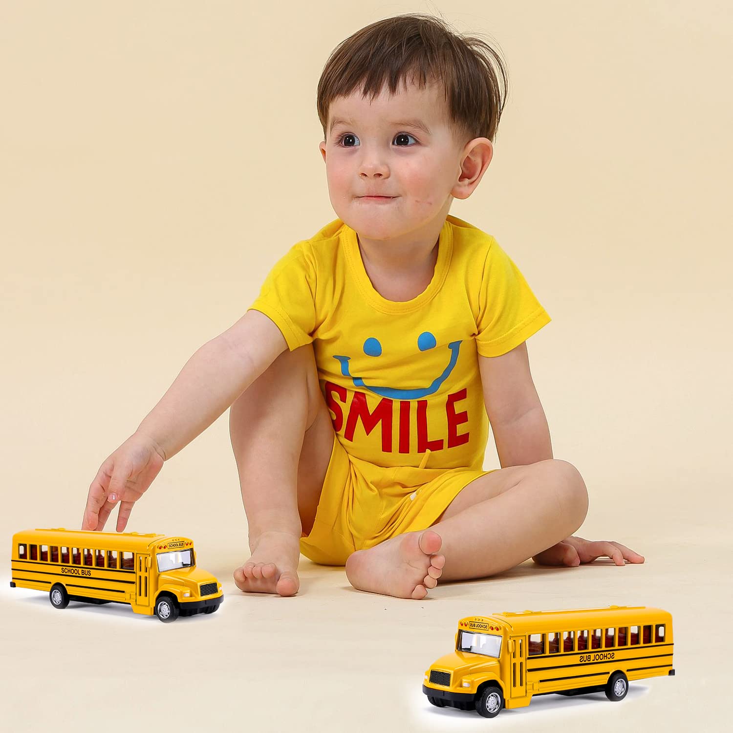 DUNRIOG TOYS 2 Pack 5.5'' Pull Back School Bus, Die-cast Metal Toy Vehicles with Bright Yellow for Kids Boys Girls