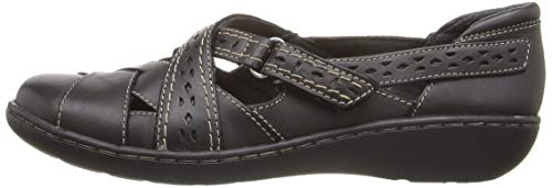 Clarks womens Ashland Spin Q Slip On Loafer, Black, 8 Wide US